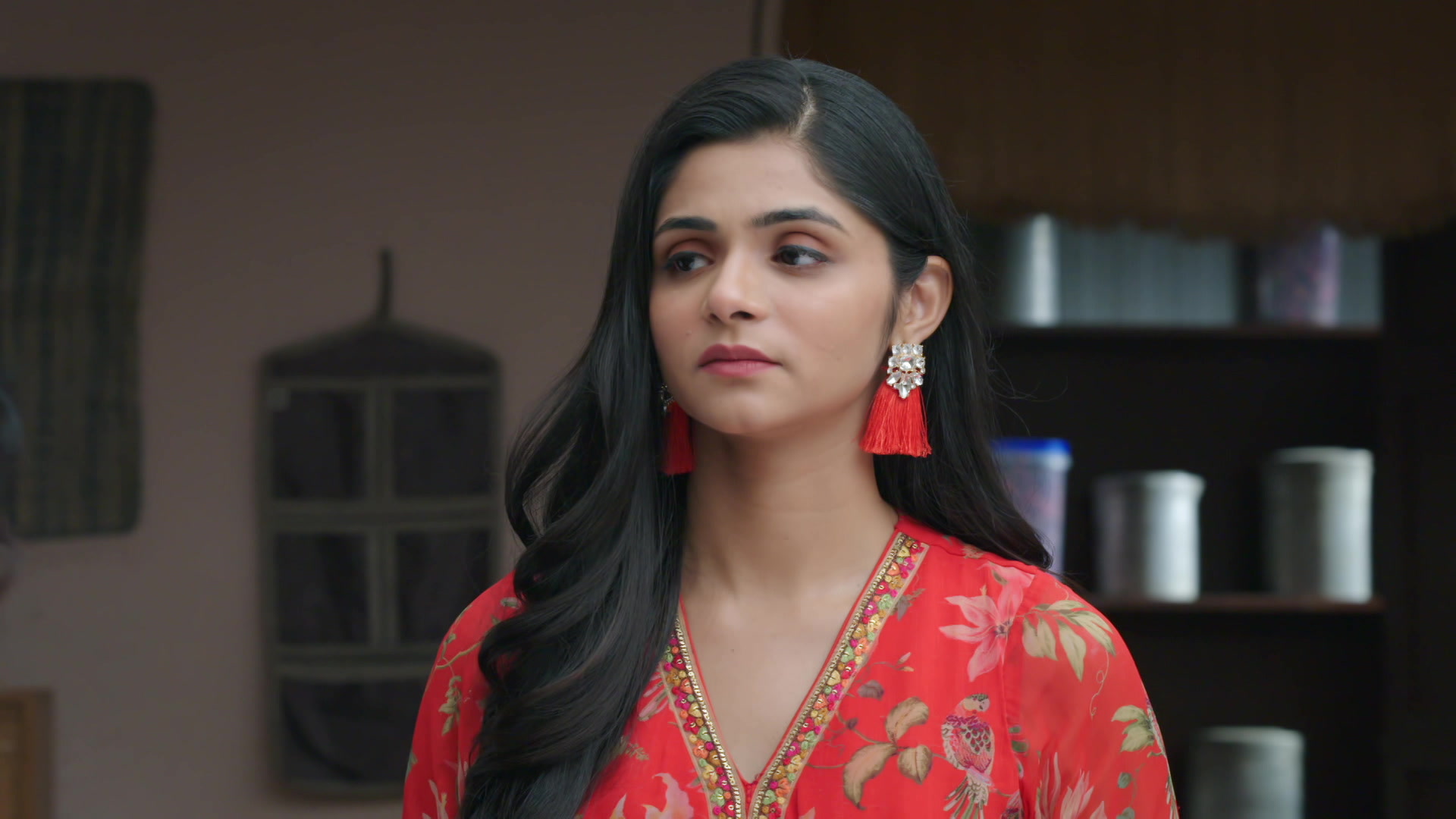 Watch Jhanak S1 Episode 514 on JioHotstar