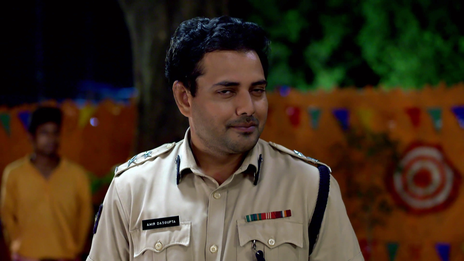 Watch Aahir Grows Suspicious Online