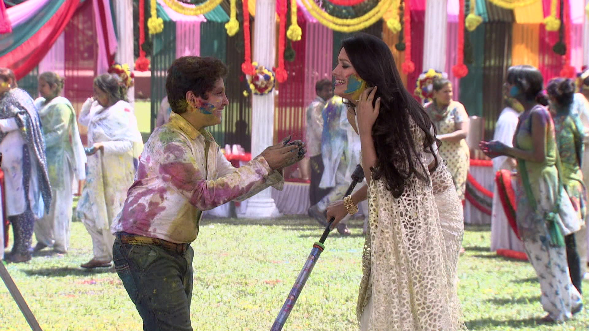 Watch New Episodes of aei-bodhe-prema only on Watcho