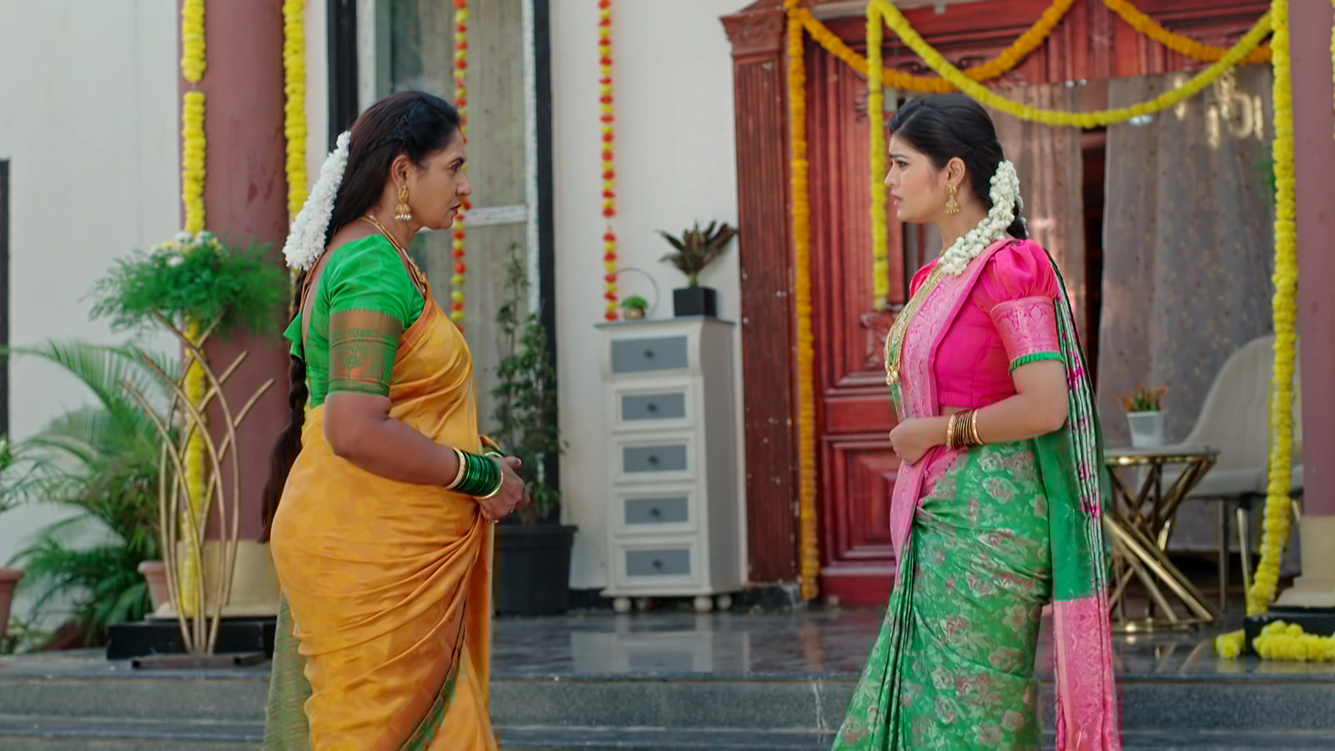 Watch Bhanumathi S1 Episode 48 on JioHotstar