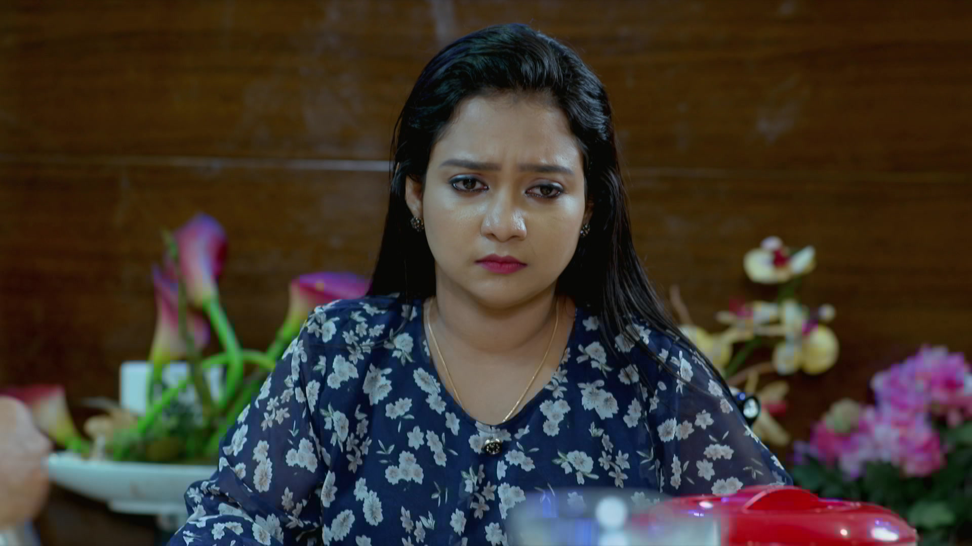 Watch Chempaneer Poovu Episode 249 on JioHotstar