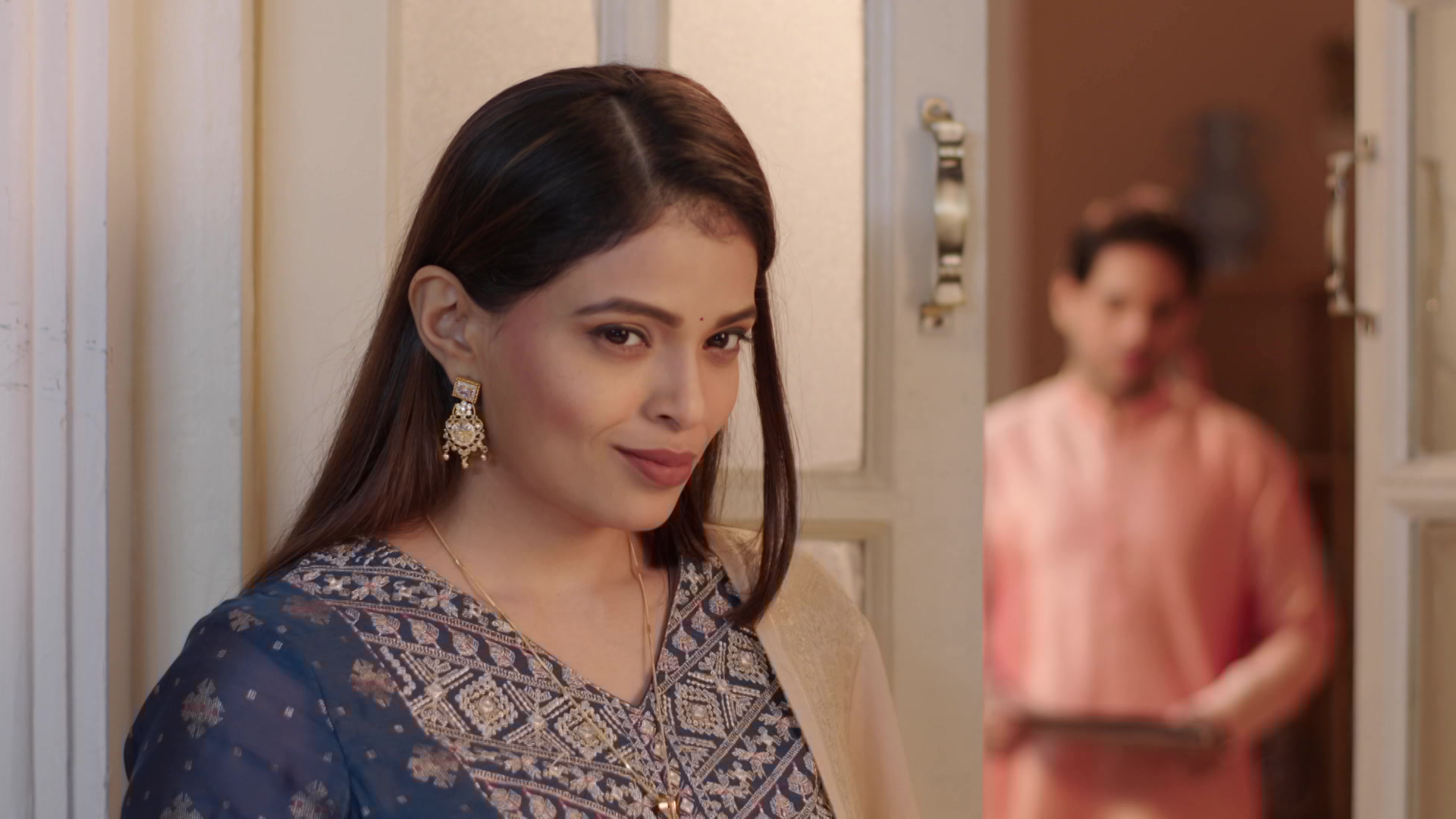 Watch Tharala Tar Mag Episode 726 on JioHotstar