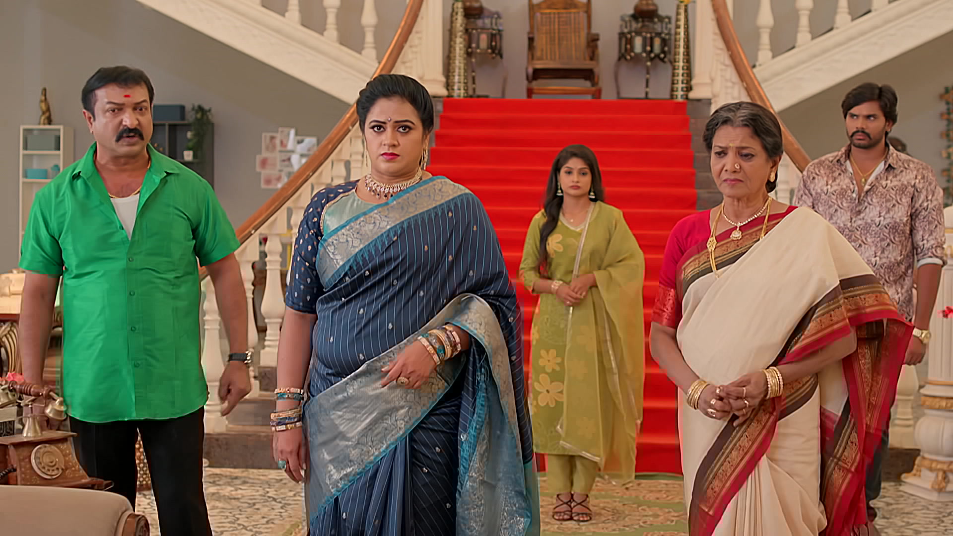 Watch Illu Illalu Pillalu Episode 33 on JioHotstar