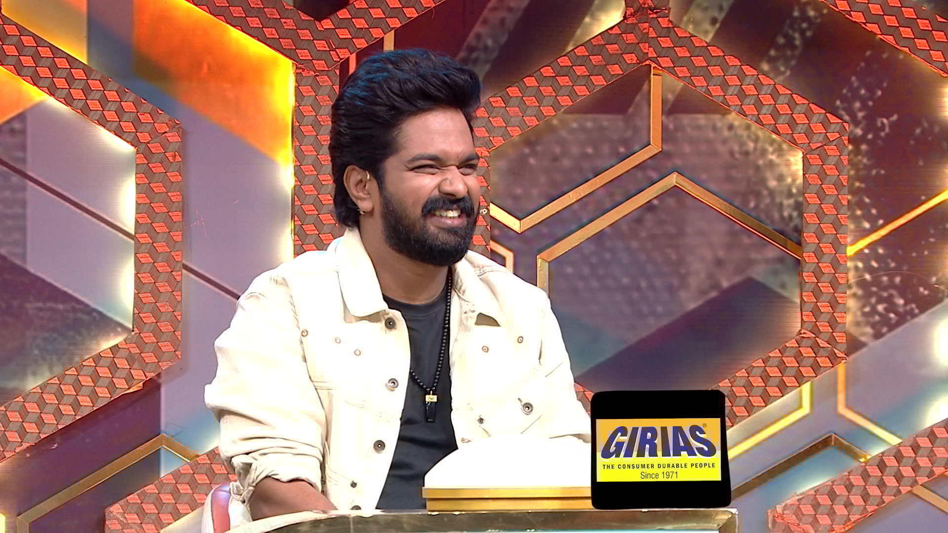 Watch Adhu Idhu Yedhu Episode 23 on JioHotstar