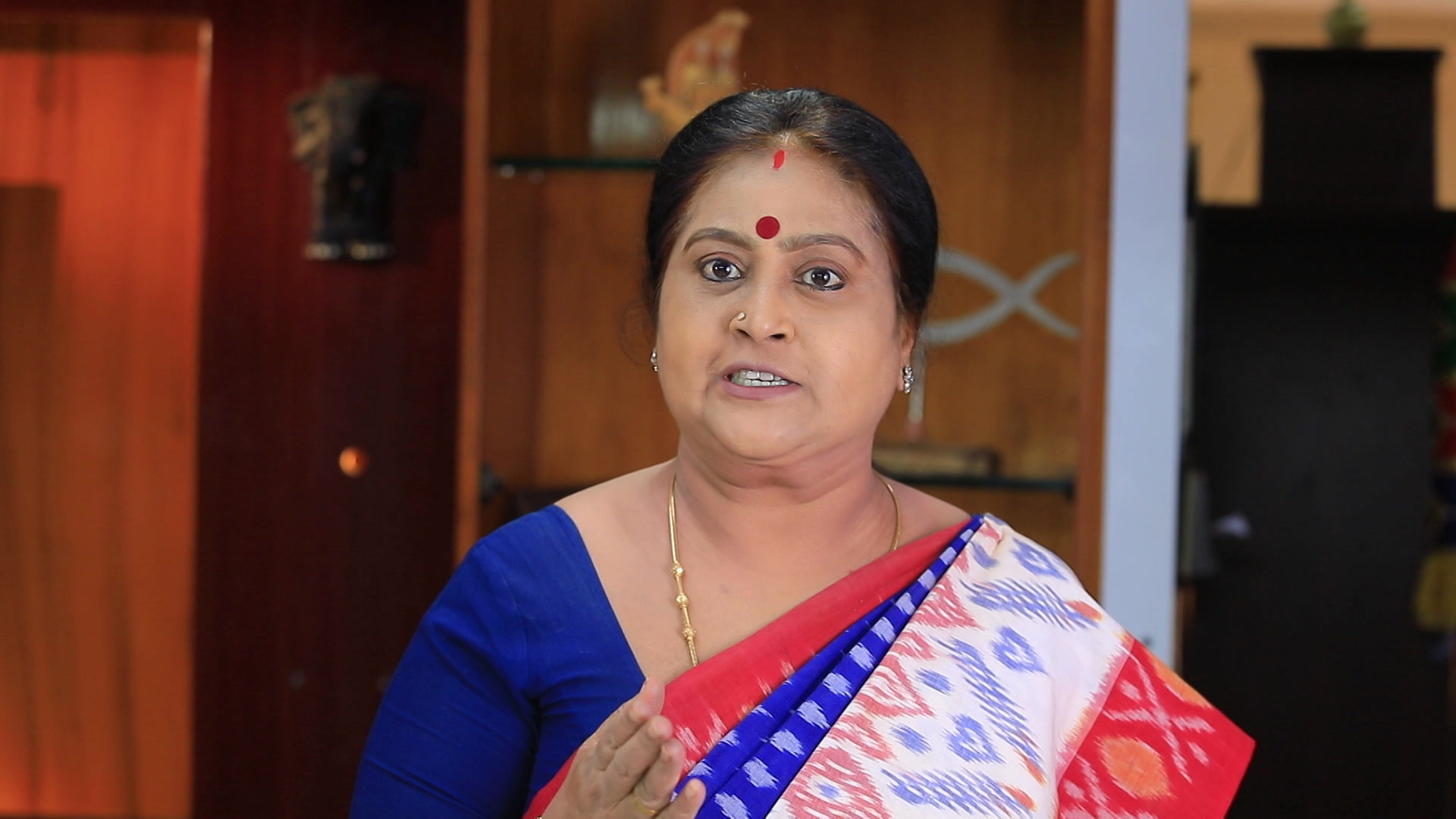 Stream Eshwari Makes a Tough Choice Season 1 Episode 1106 – Eshwari ...