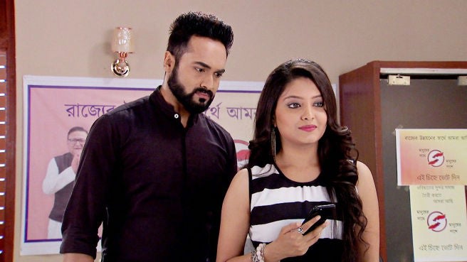 Watch Aloy Bhubon Bhora S1 Episode 9 on JioHotstar