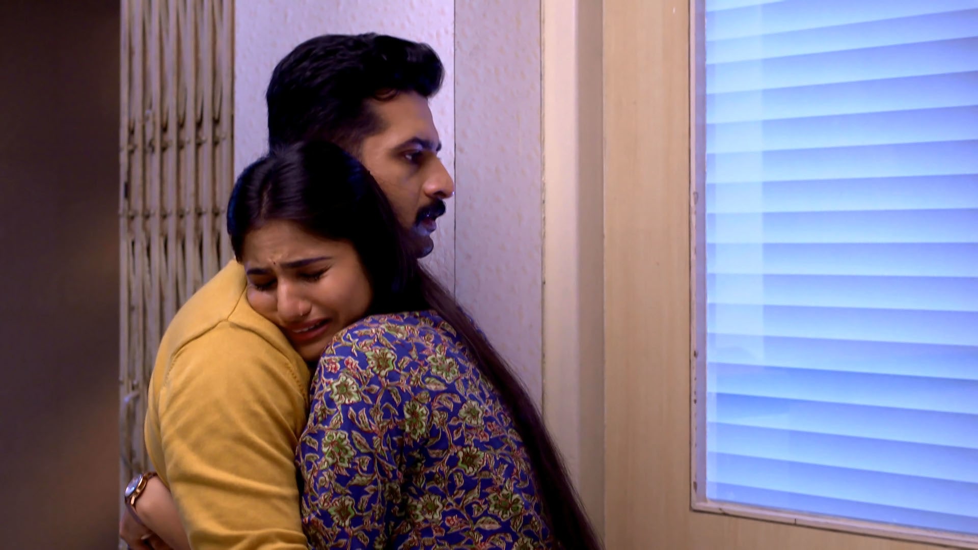 Watch Swabhimaan - Shodh Astitvacha S1 Episode 49 on JioHotstar