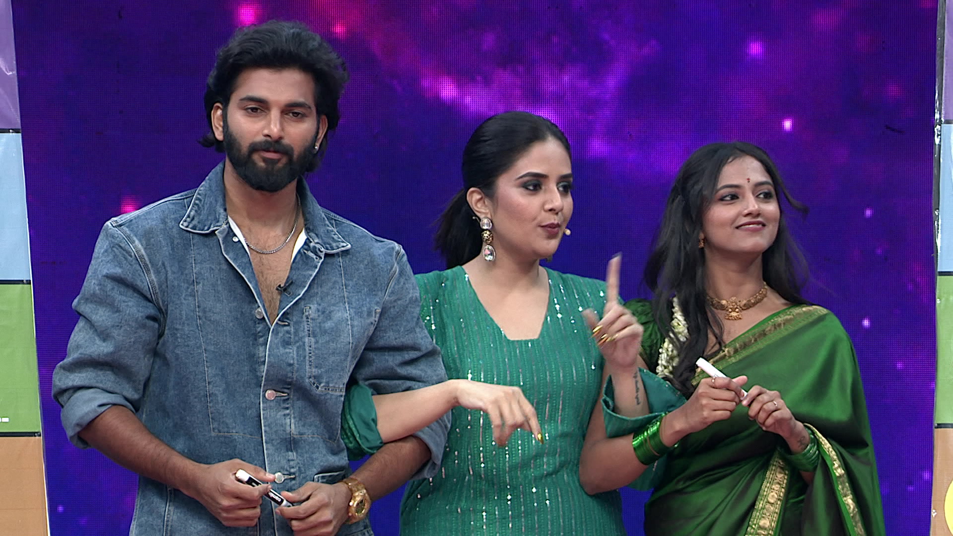 Watch adivaram-with-star-maa-parivaram only on Watcho