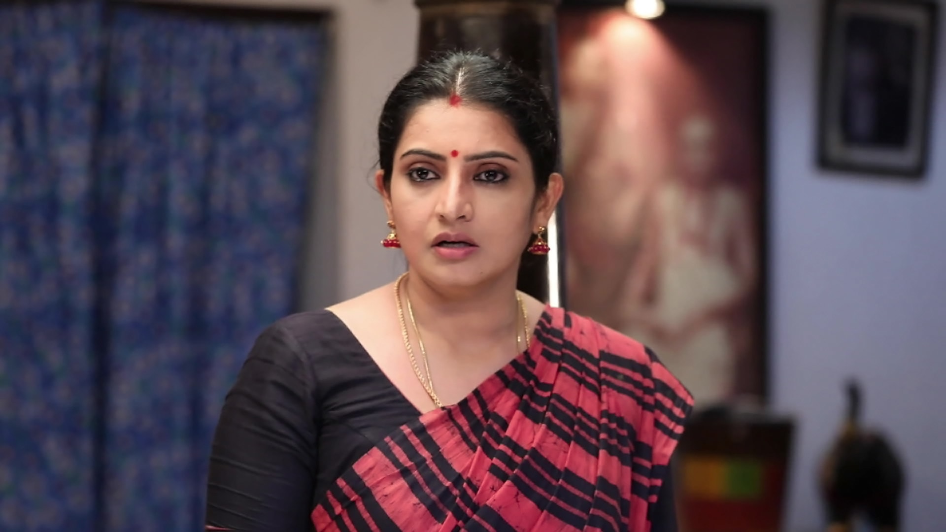 Watch Pandian Stores 2 Episode 4 on JioHotstar