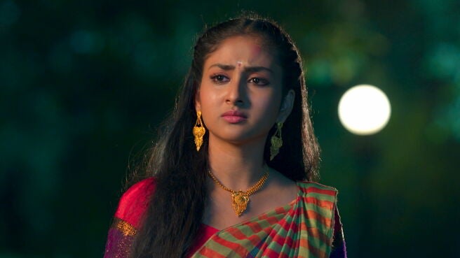 Watch Bommi .,BA.,BL., S1 Episode 328 on JioHotstar