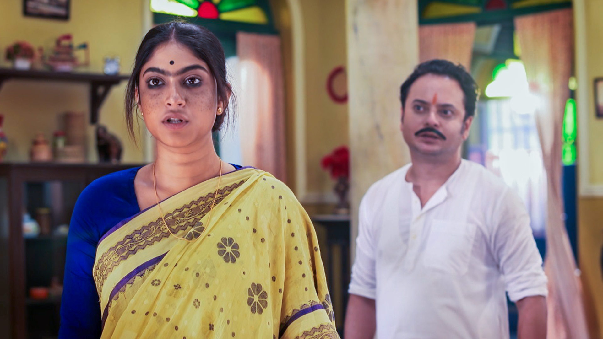 Watch a clip from Oishani in Disguise - Promo on Hotstar