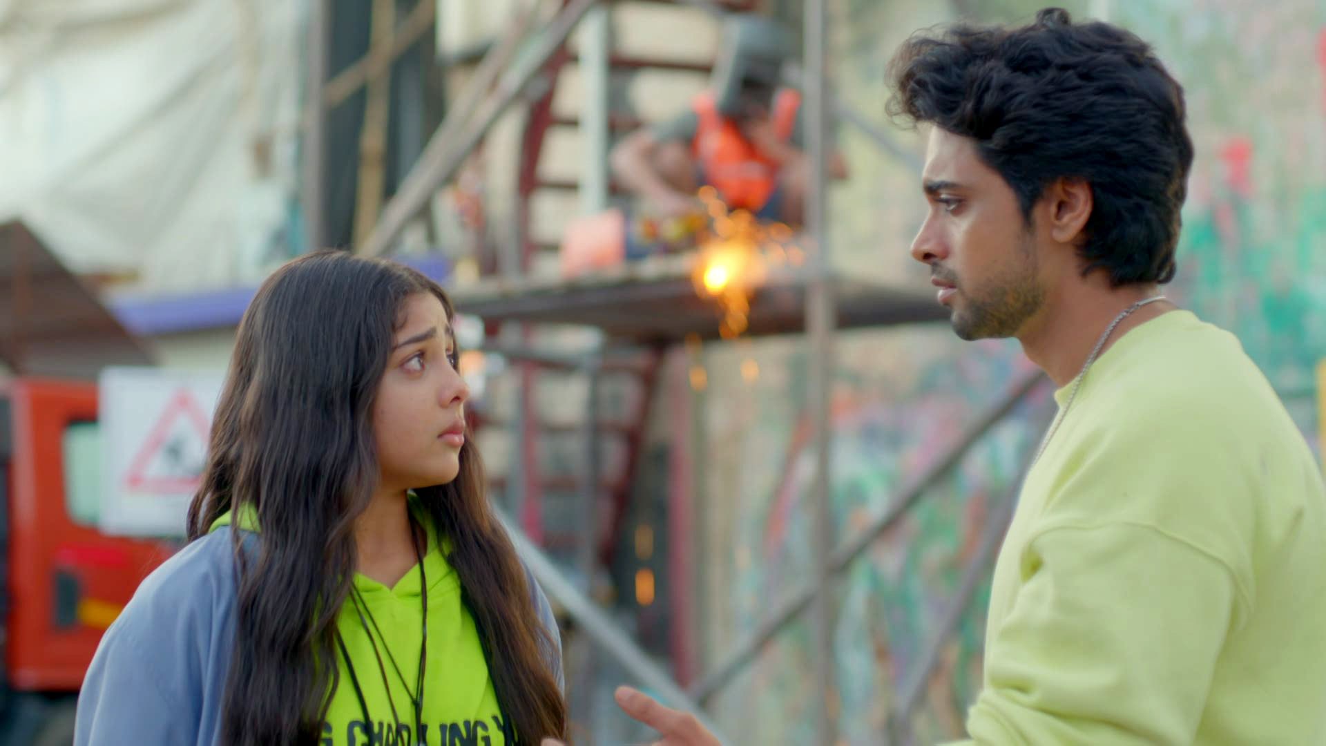 Watch Faltu Episode 143 on JioHotstar