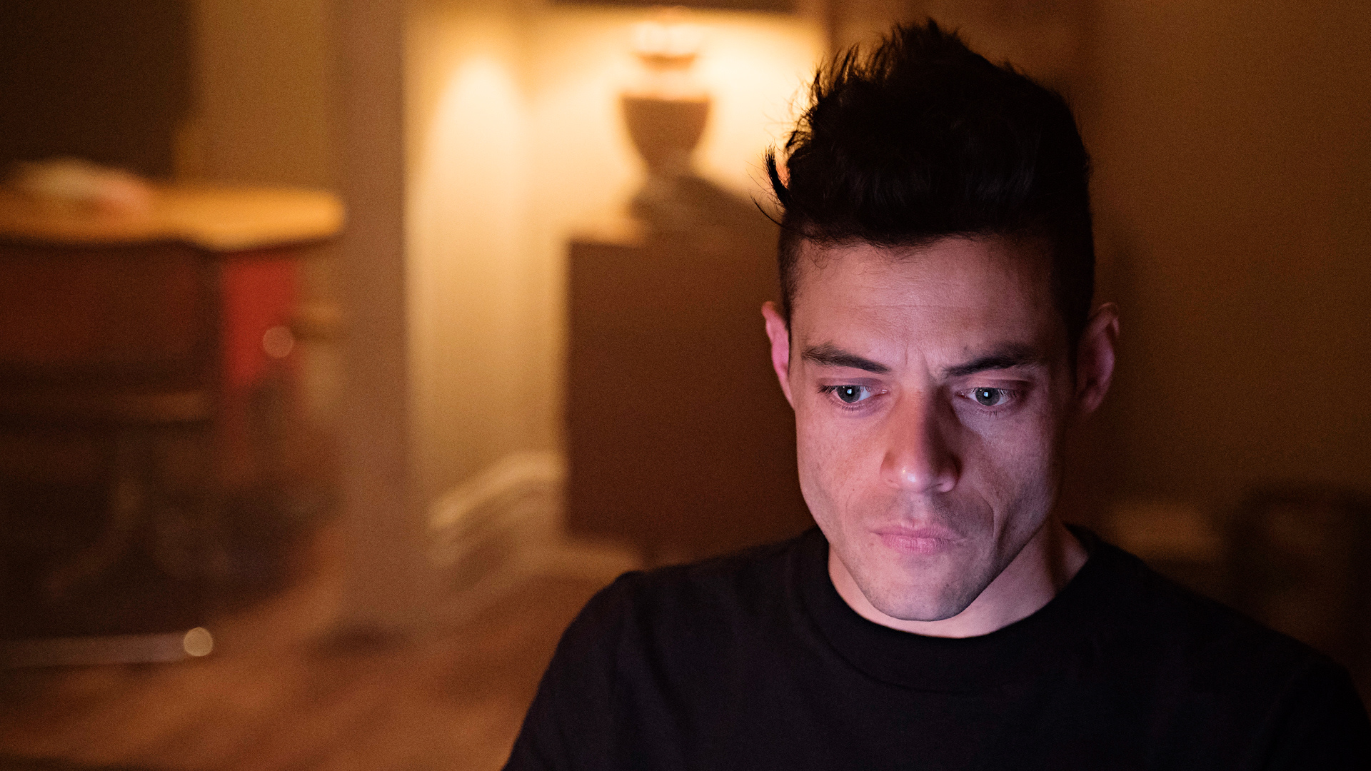Watch Mr. Robot S3 Episode 8 on JioHotstar