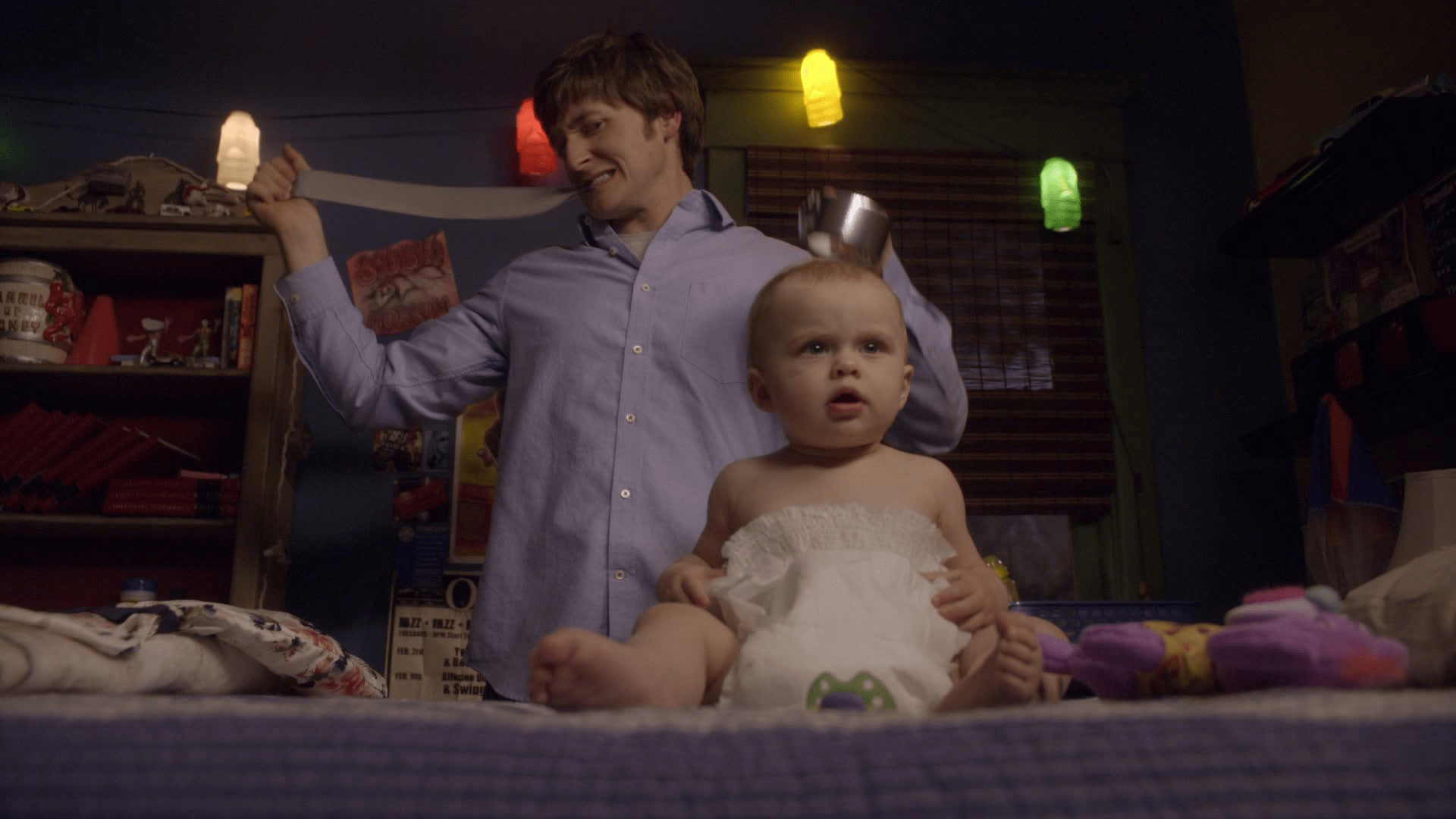 Watch Raising Hope S1 Episode 22 on Disney+ Bahrain | Spanish Castilian ...