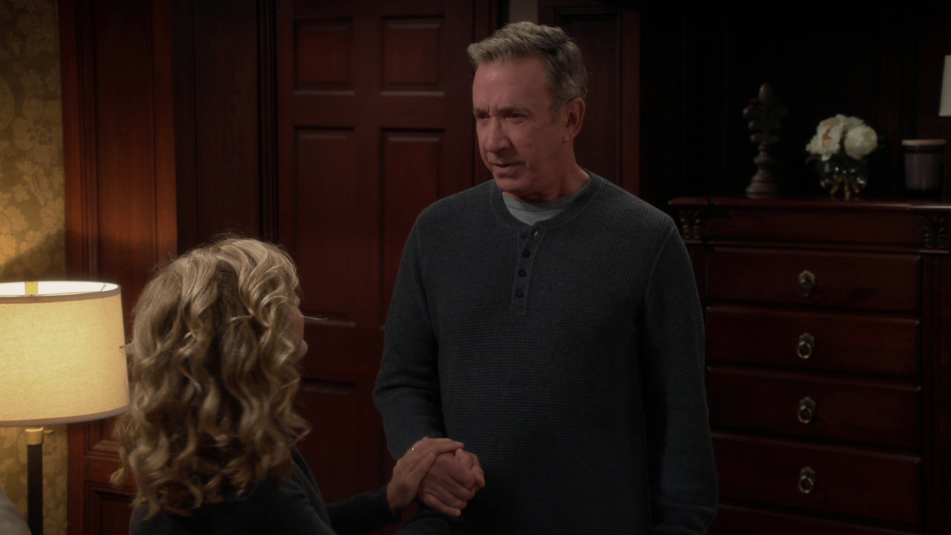 Watch Last Man Standing S8 Episode 1 on Disney+ South Africa | English ...