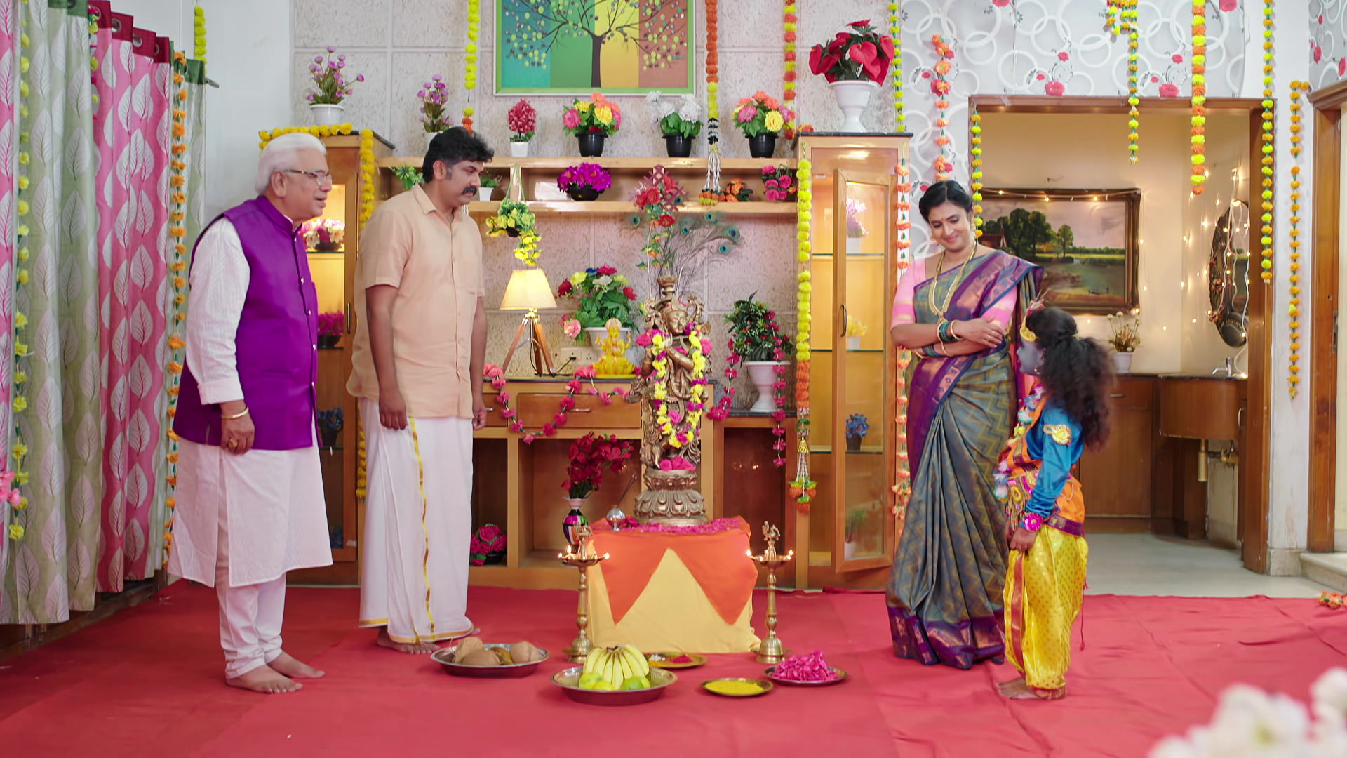 Watch Intinti Gruhalakshmi S1 Episode 1052 on JioHotstar