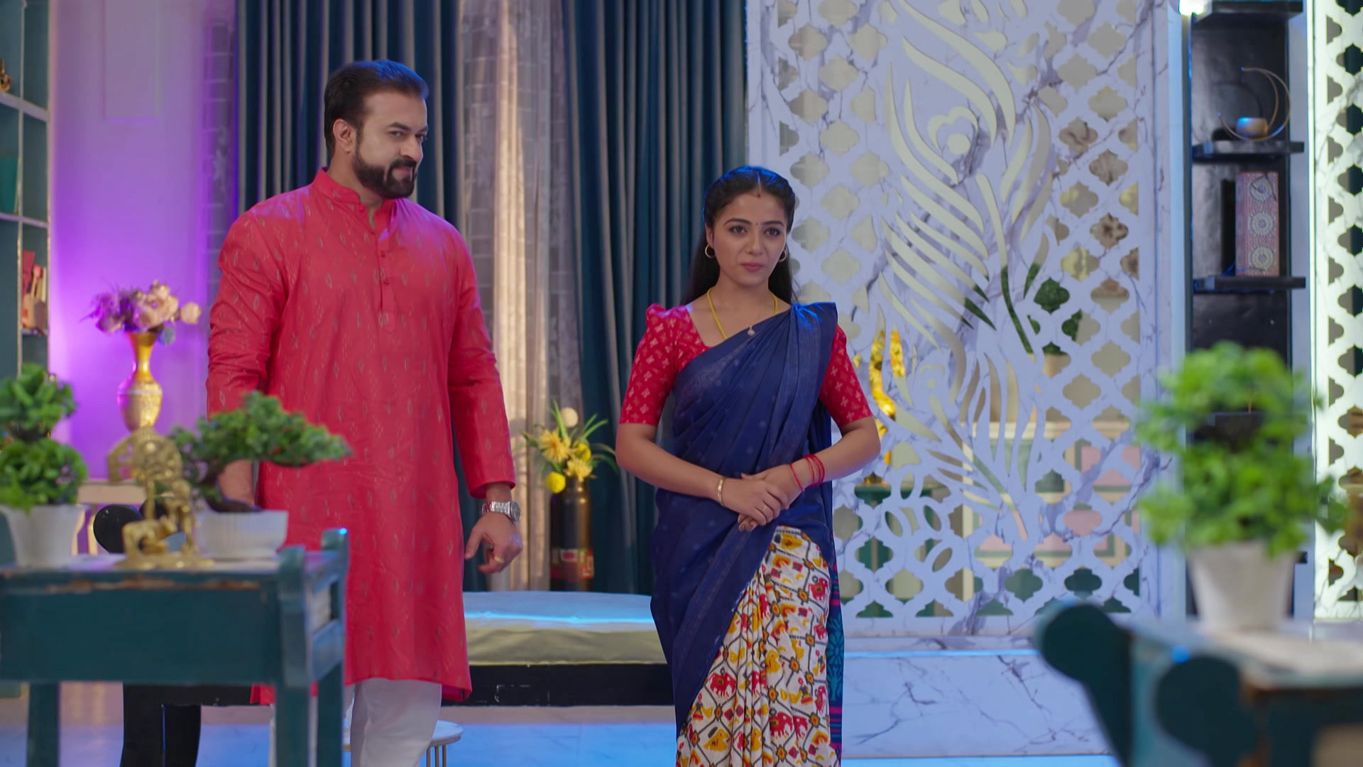 Watch Geetha L.L.B S1 Episode 111 on JioHotstar