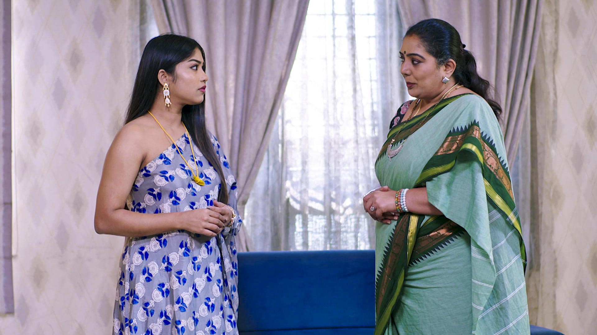 Watch Avanu Matthe Shravani Episode 469 on JioHotstar