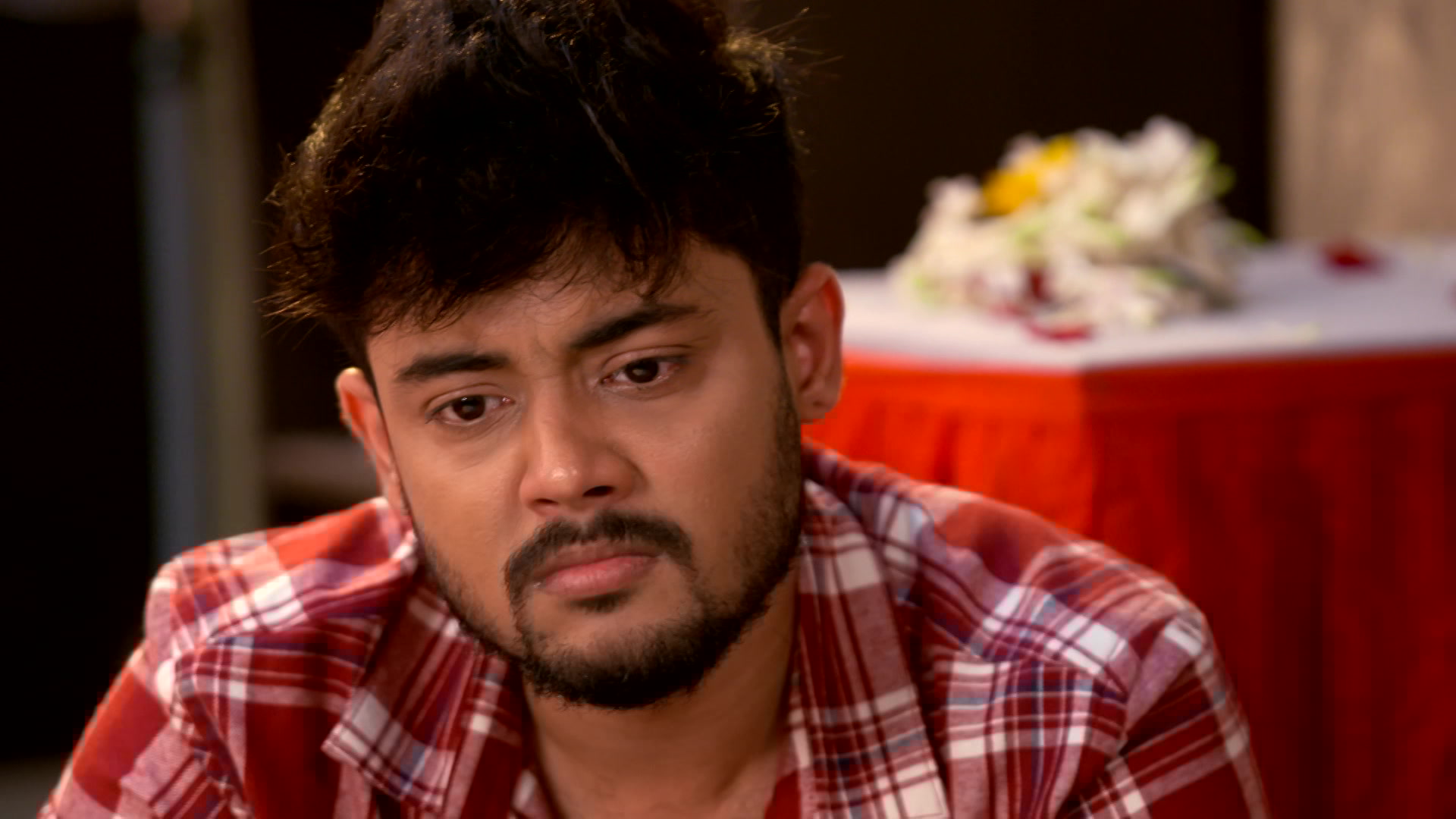 Watch Dui Shalik S1 Episode 87 on JioHotstar