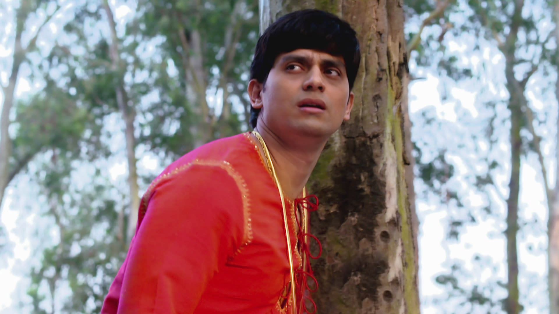 Watch Debi Choudhurani S1 Episode 142 on JioHotstar