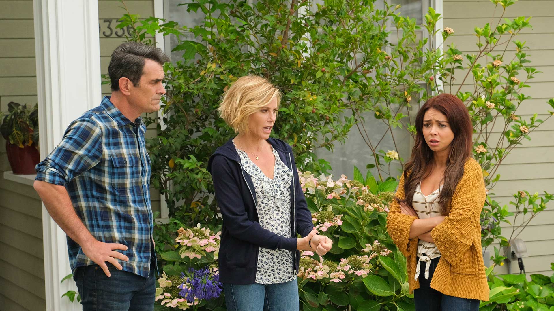 Stream modern-family Online | Watcho