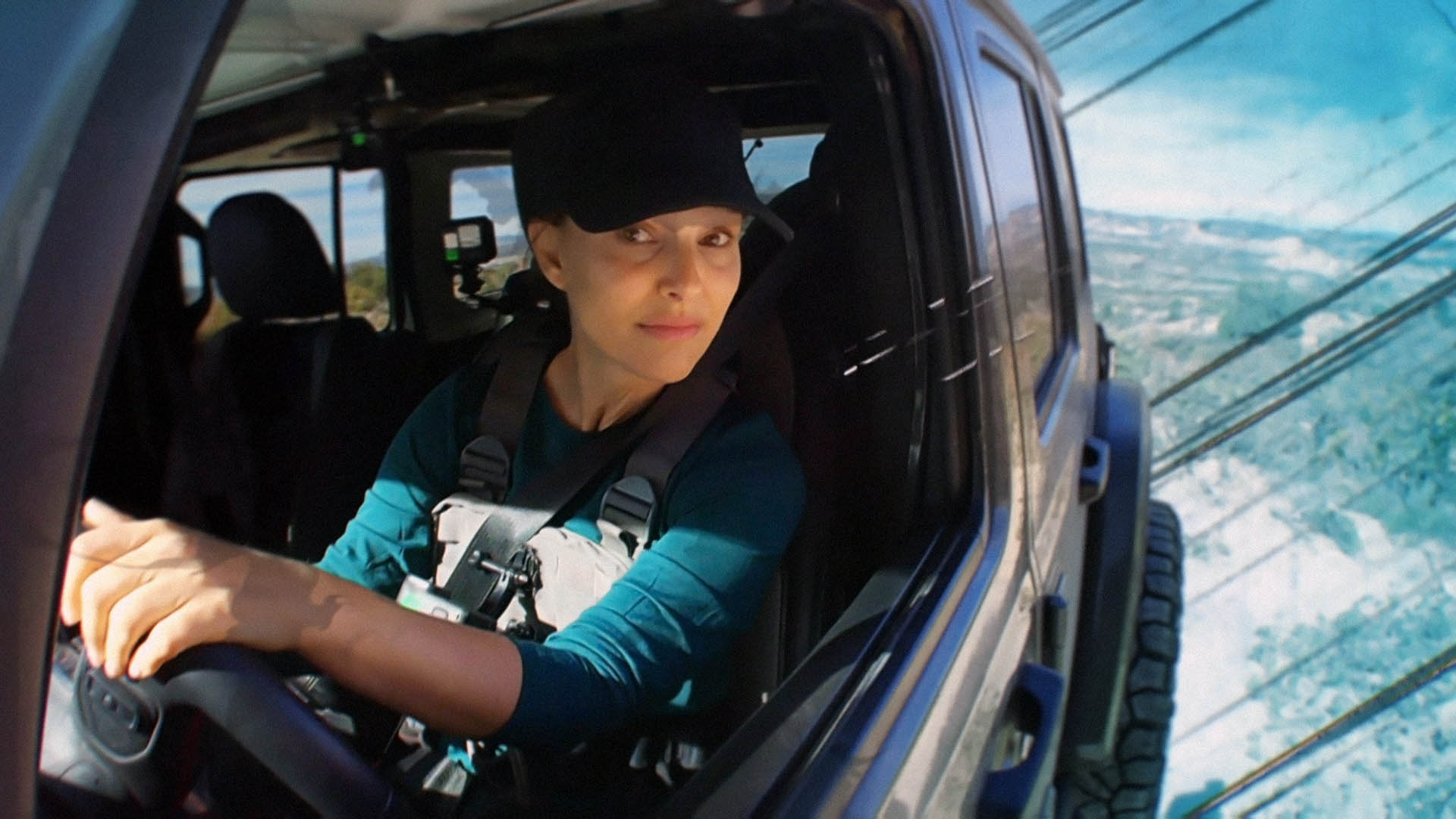 Watch Natalie Portman in the Escalante Desert Online