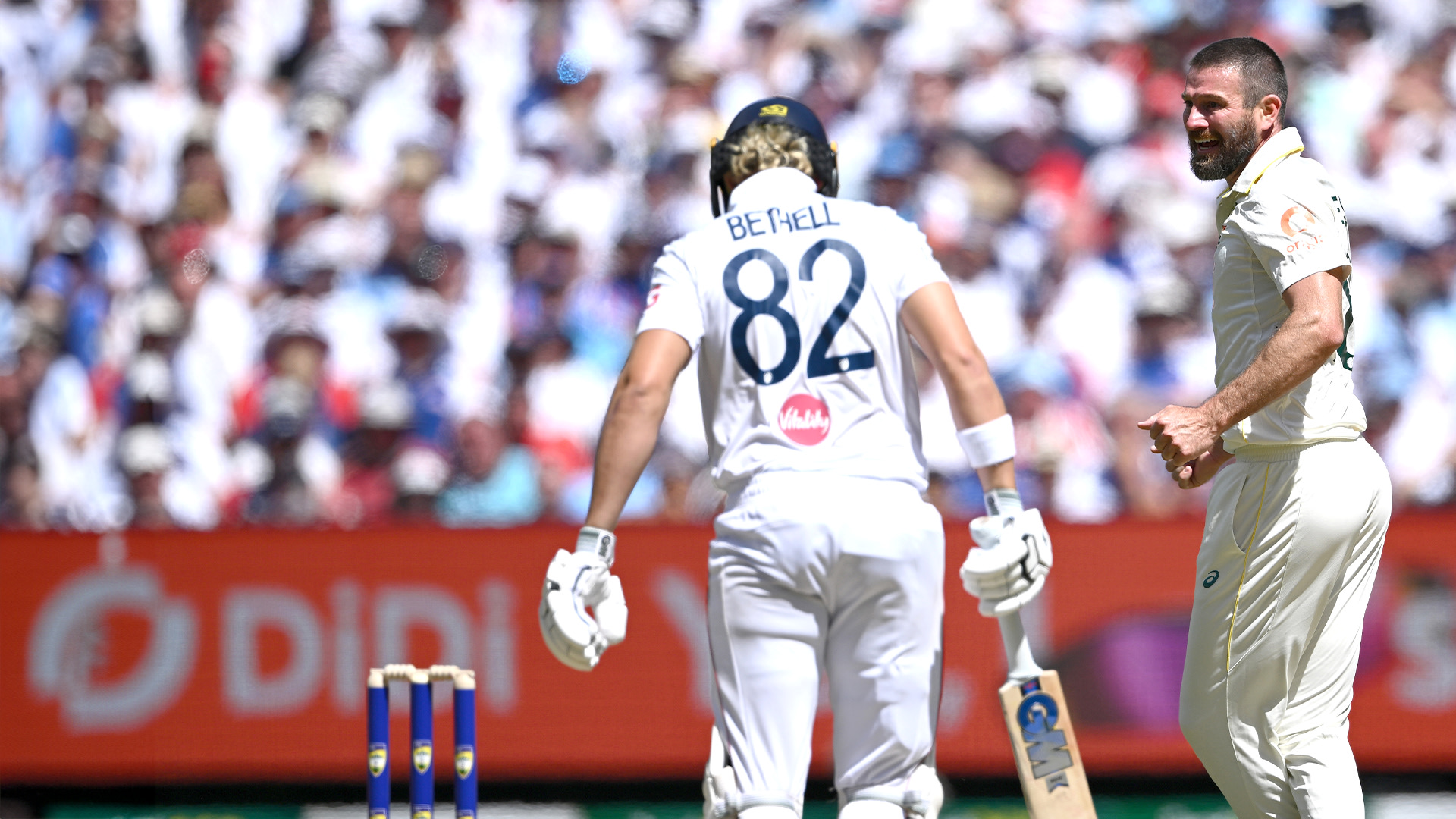 ENG Fall of Wickets vs AUS: 4th Test, 1st Inns