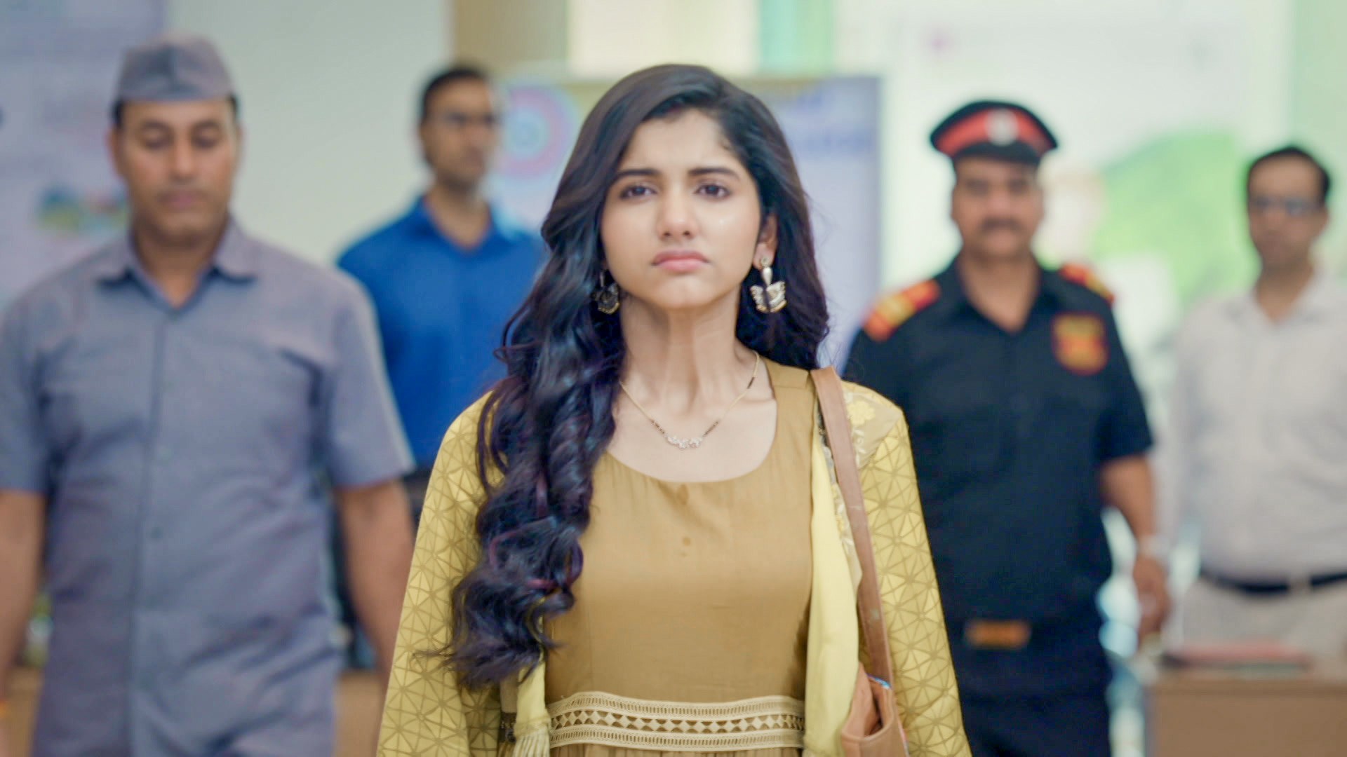 Watch Pocket Mein Aasman Episode 52 on JioHotstar