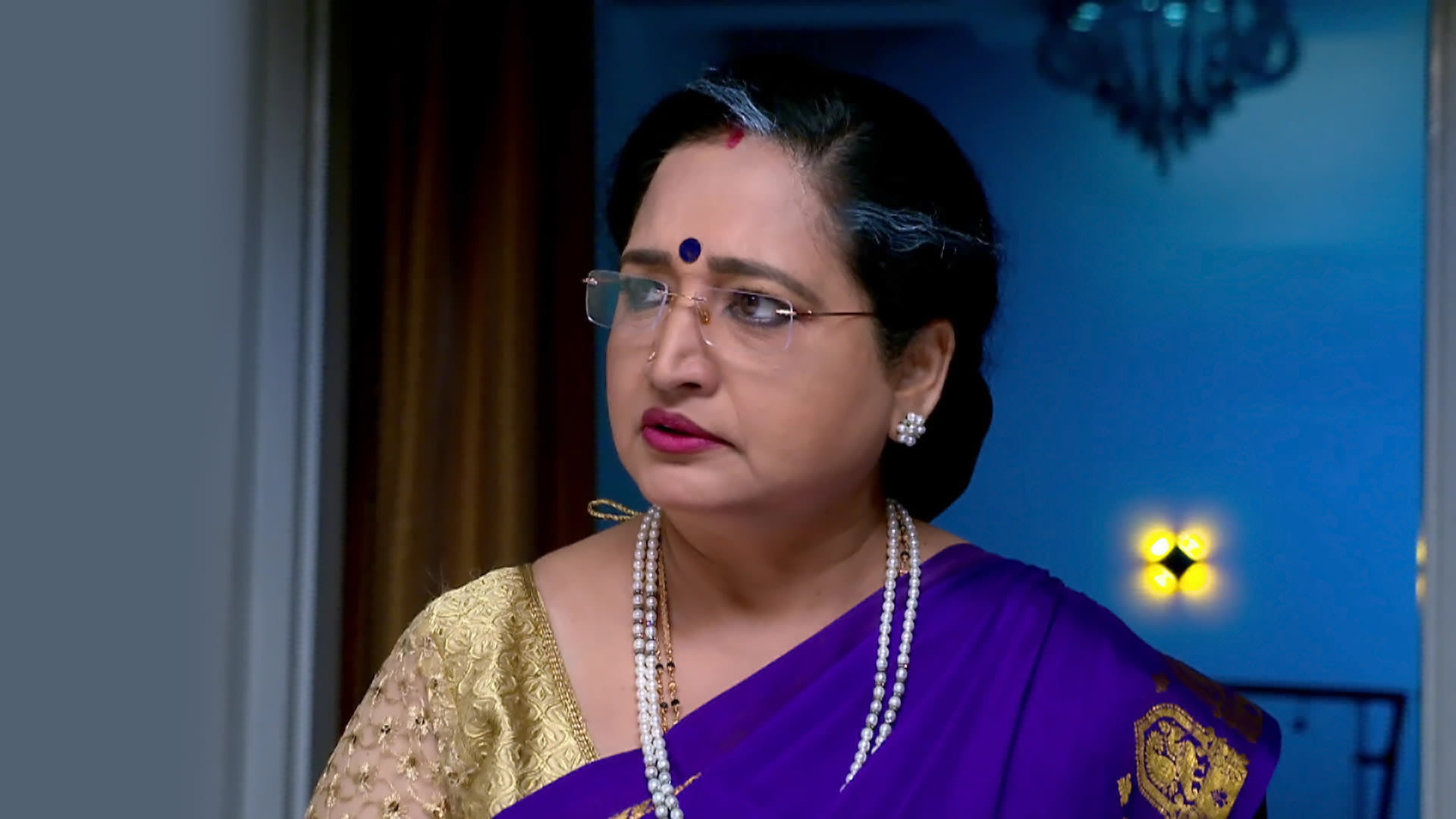 Watch Amruthavarshini Episode 62 on JioHotstar