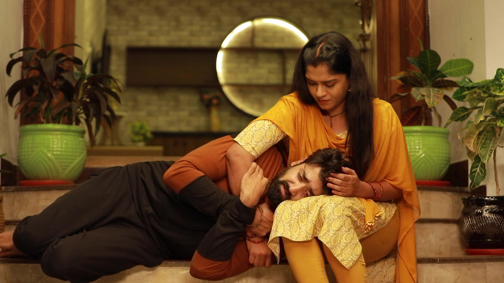 Watch Mahanadhi Episode 305 on JioHotstar