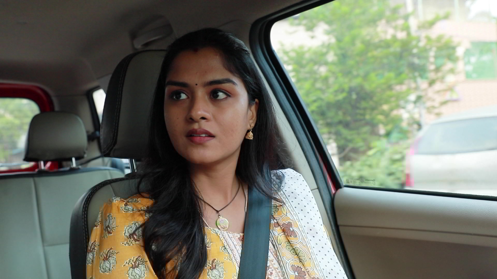 Watch Mahanadhi S1 Episode 506 on JioHotstar