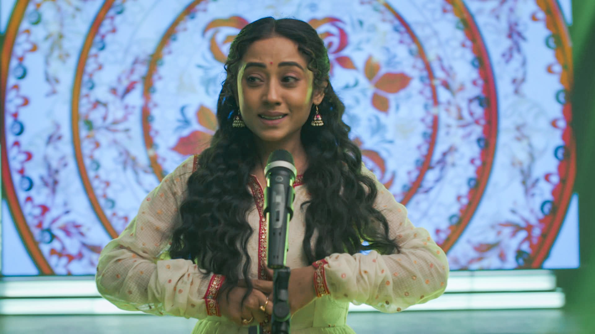 Watch Jhanak S1 Episode 71 on JioHotstar