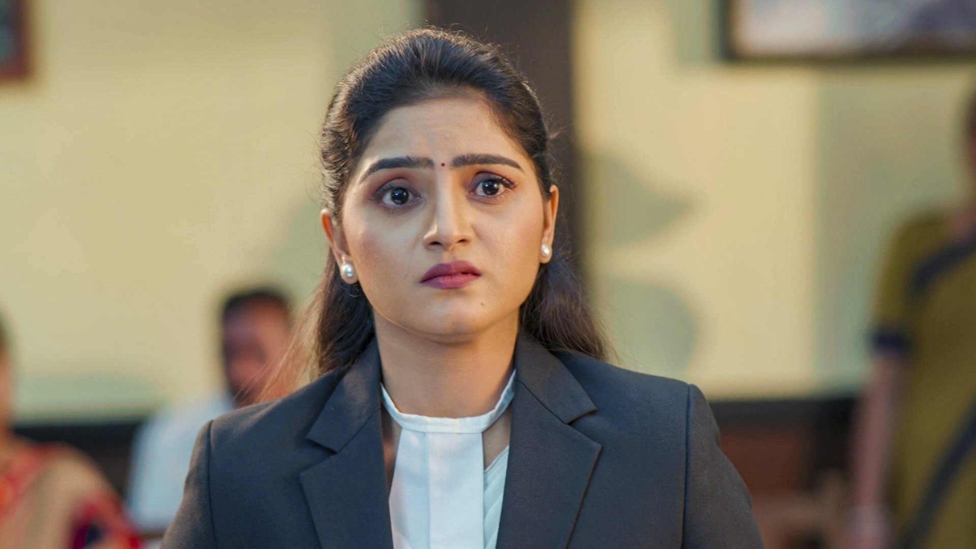 Watch Aboli Episode 1154 on JioHotstar