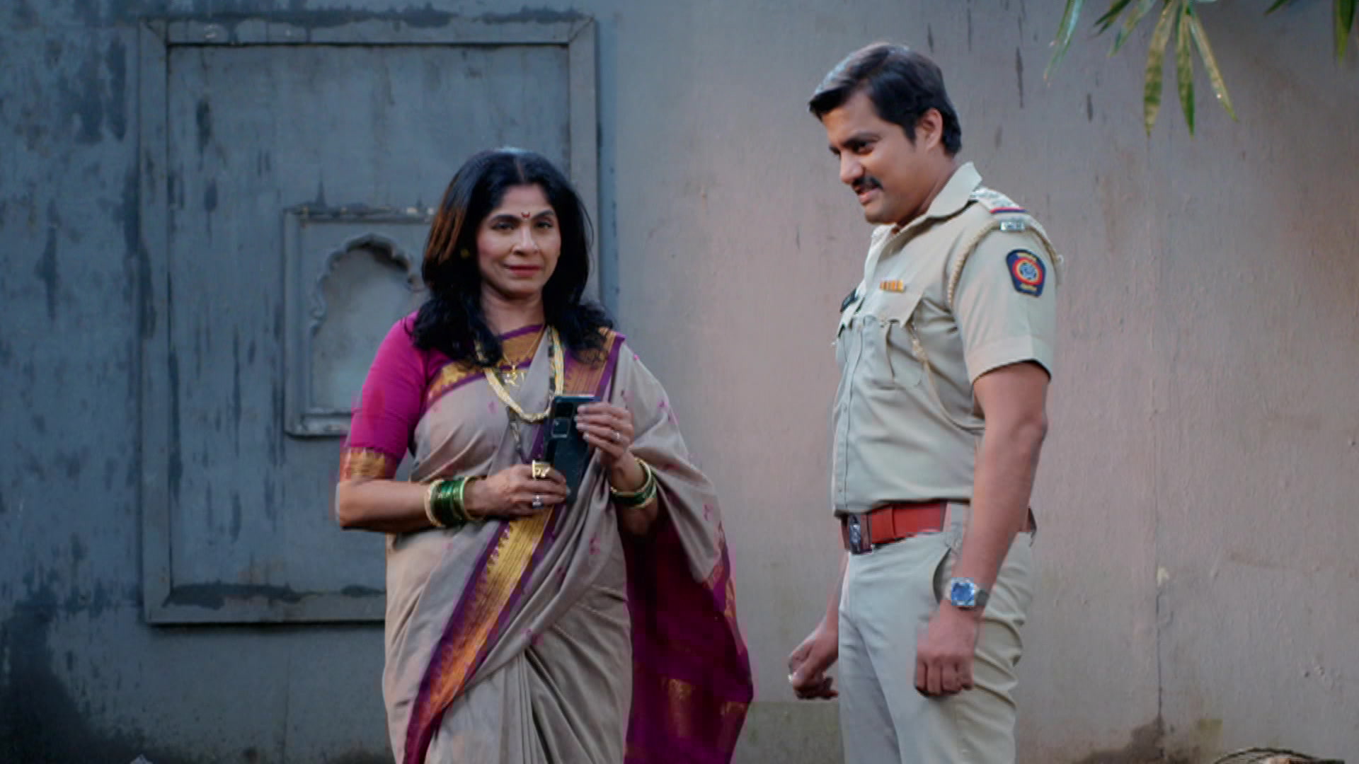 Watch Yed Lagla Premacha S1 Episode 425 on JioHotstar