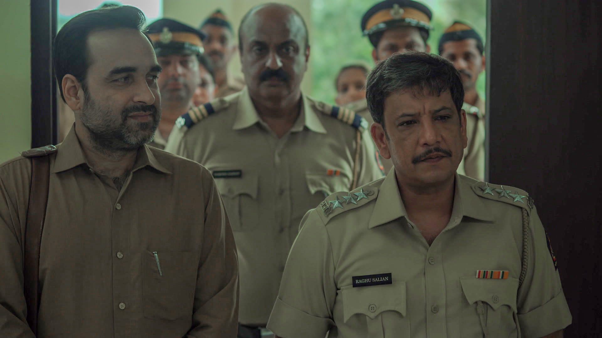 The Lakhani Family in Trouble - JioHotstar