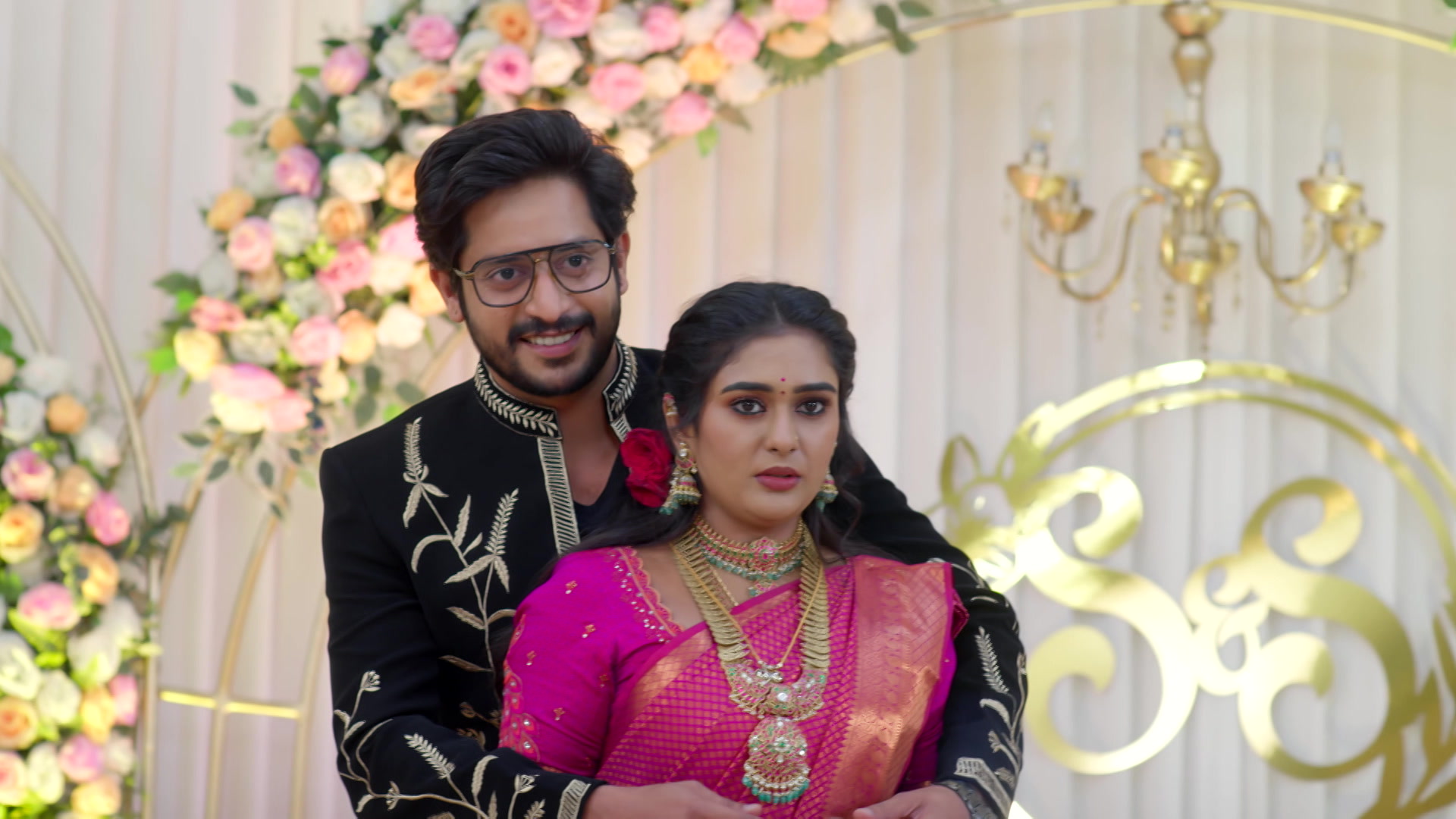 Watch Sharade S1 Episode 307 on JioHotstar