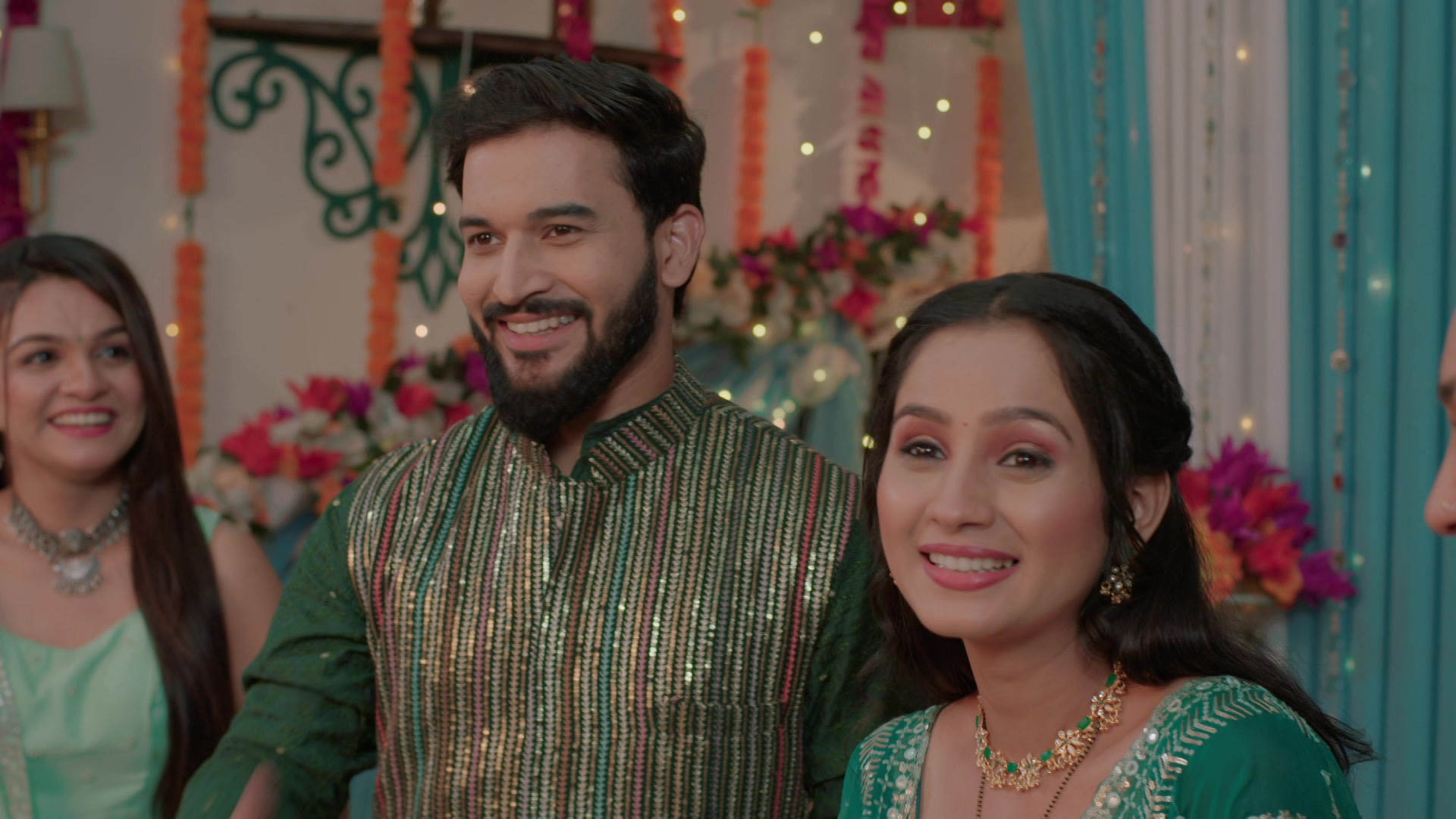 Watch Man Dhaga Dhaga Jodte Nava S1 Episode 289 on JioHotstar
