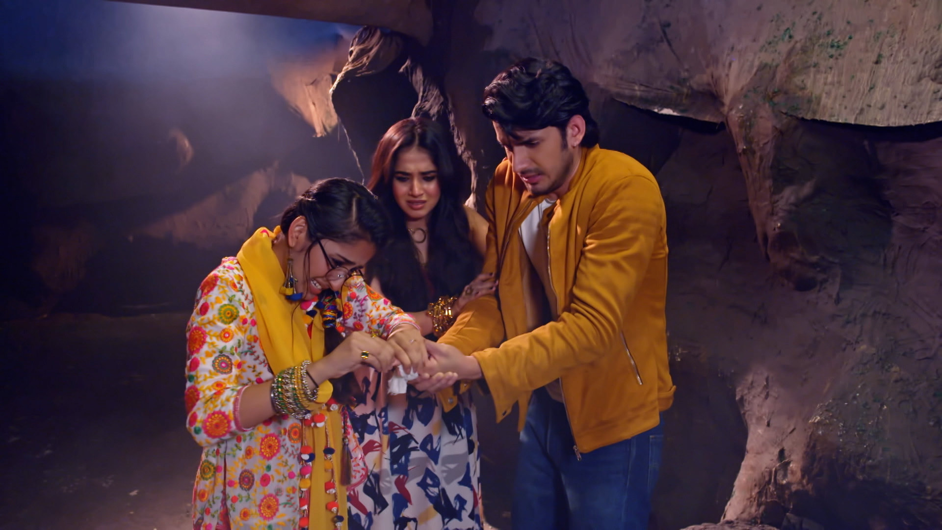 Watch Parineetii S1 Episode 1154 on JioHotstar
