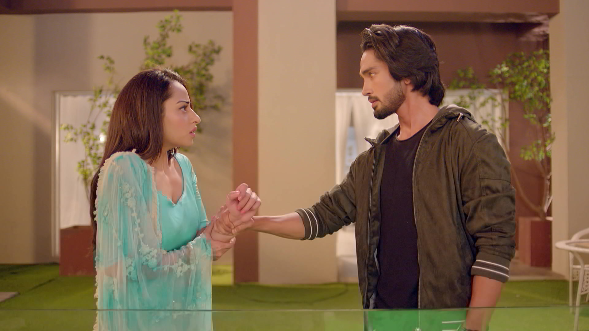 Watch Piya Learns Ansh's Secret Online