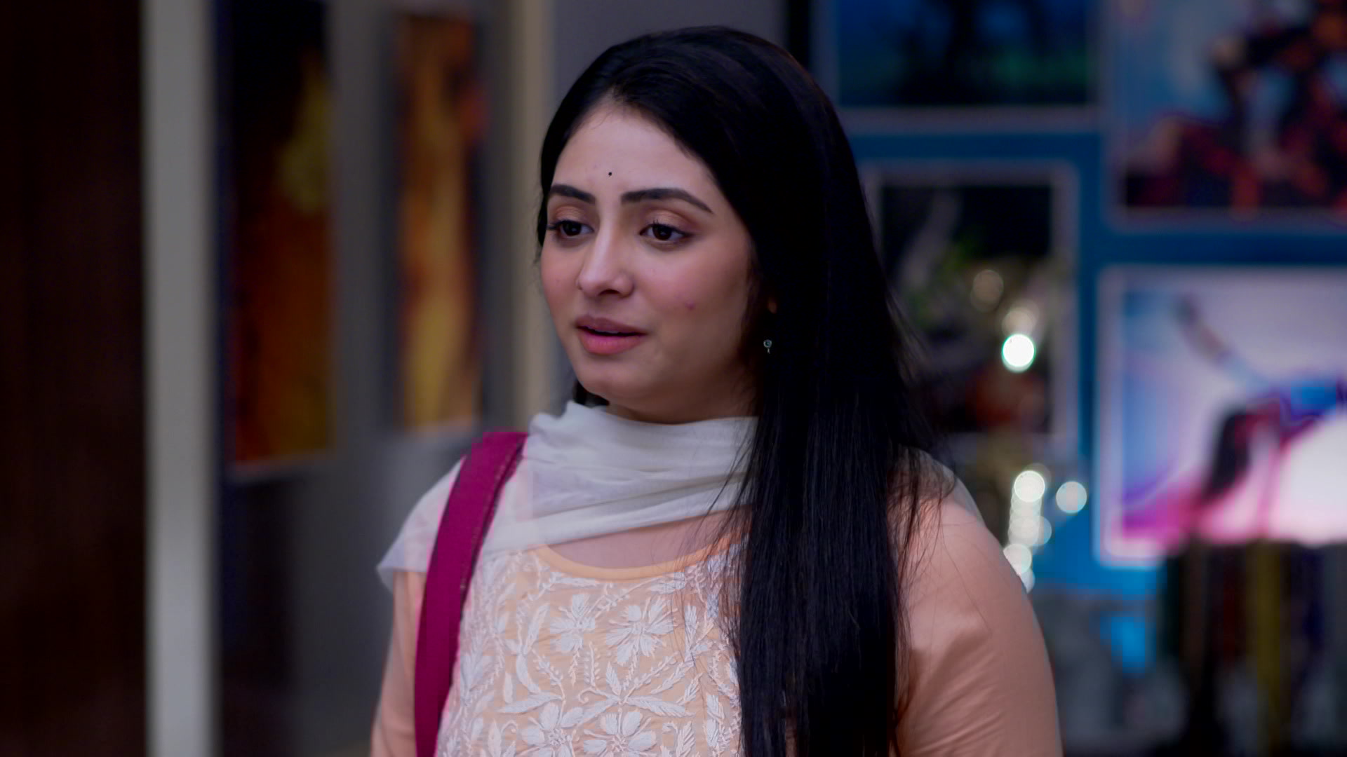 Watch Roshnai S1 Episode 258 on JioHotstar