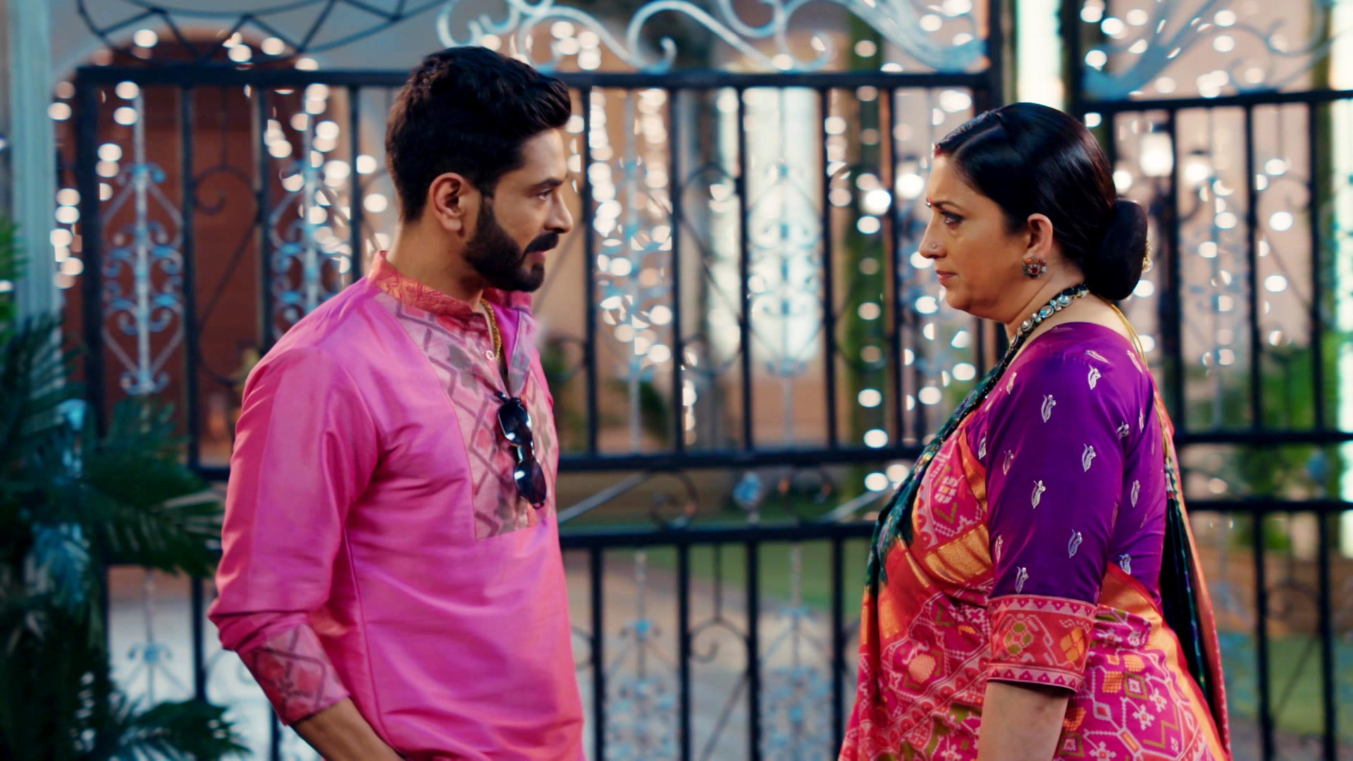 Watch Kyunki Saas Bhi Kabhi Bahu Thi Episode 13 on JioHotstar