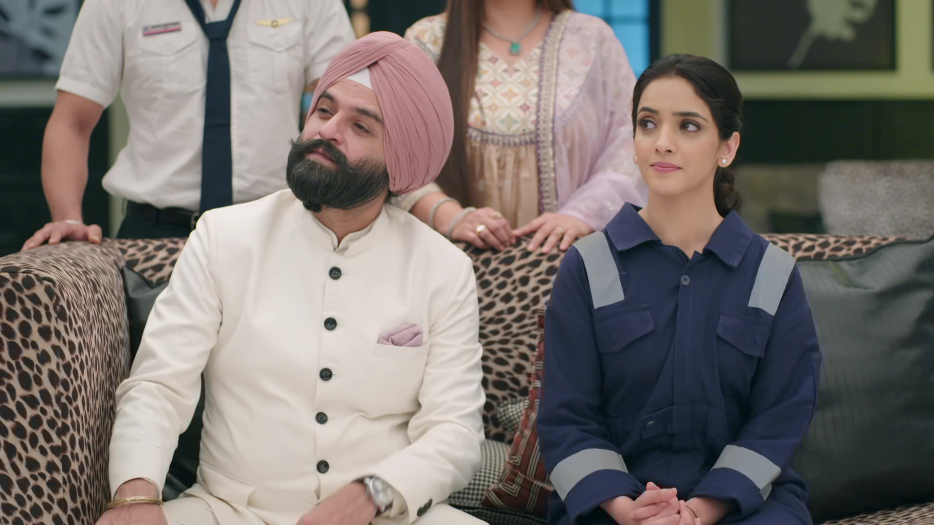 Watch Iss Ishq Ka... Rabb Rakha Episode 200 on JioHotstar