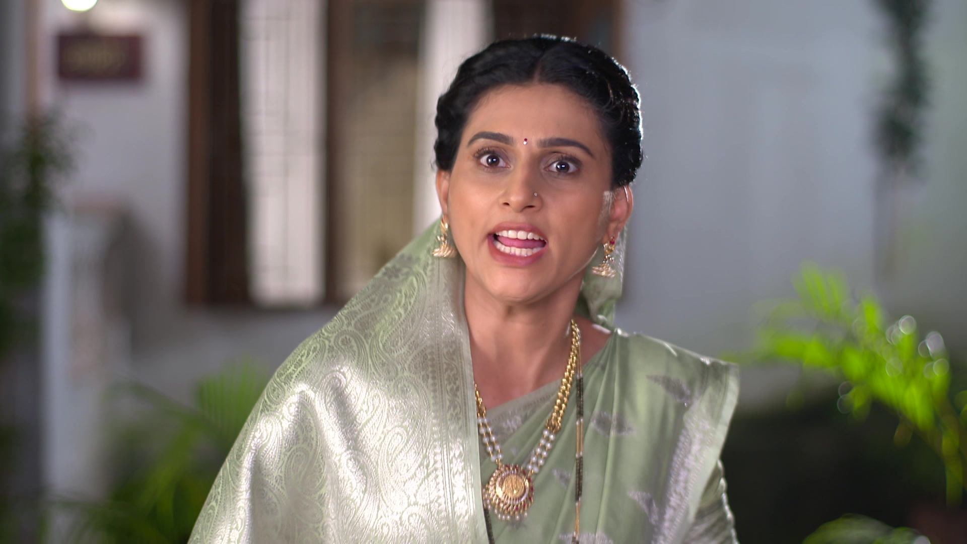 Watch Gharo Ghari Maatichya Chuli S1 Episode 184 on JioHotstar