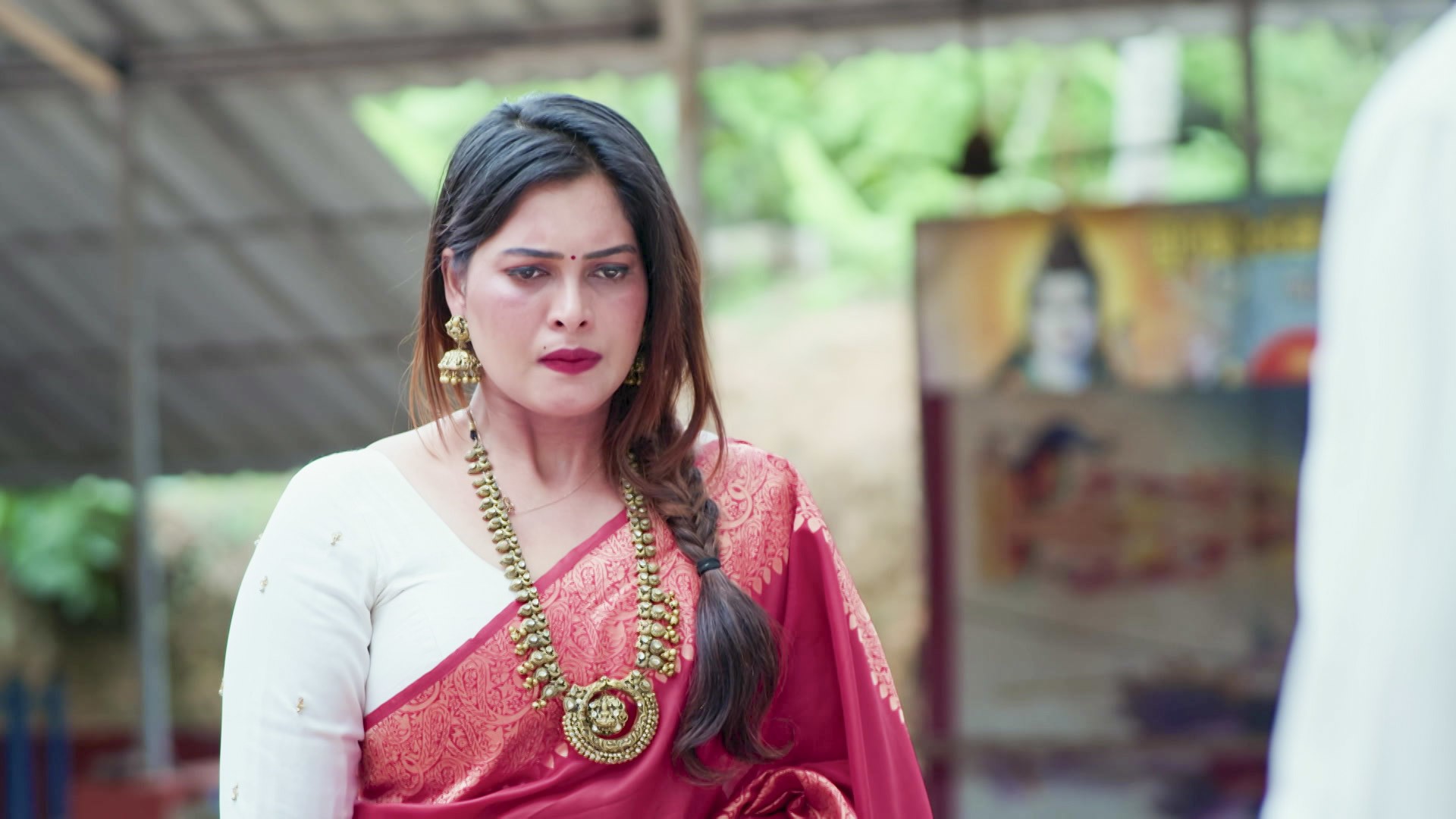 Watch Ishtam Mathram Episode 208 on JioHotstar