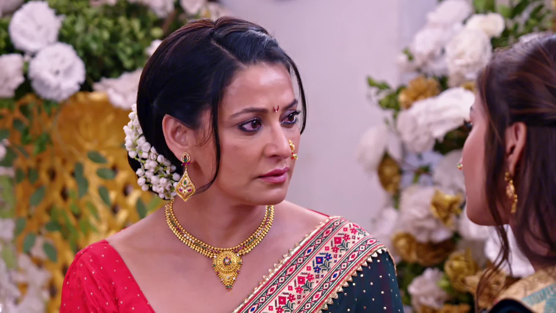 Watch Parineetii Episode 518 on JioHotstar