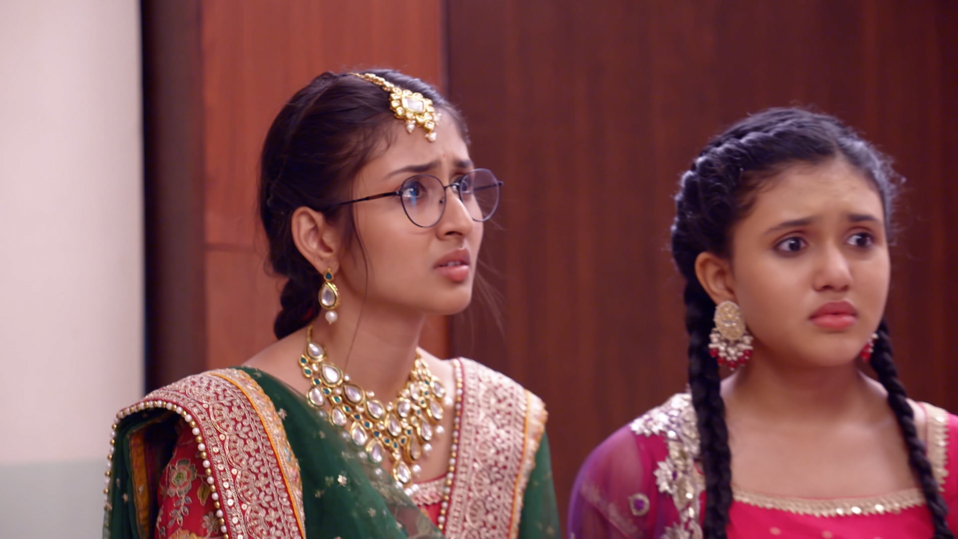 Watch Parineetii Episode 1141 on JioHotstar