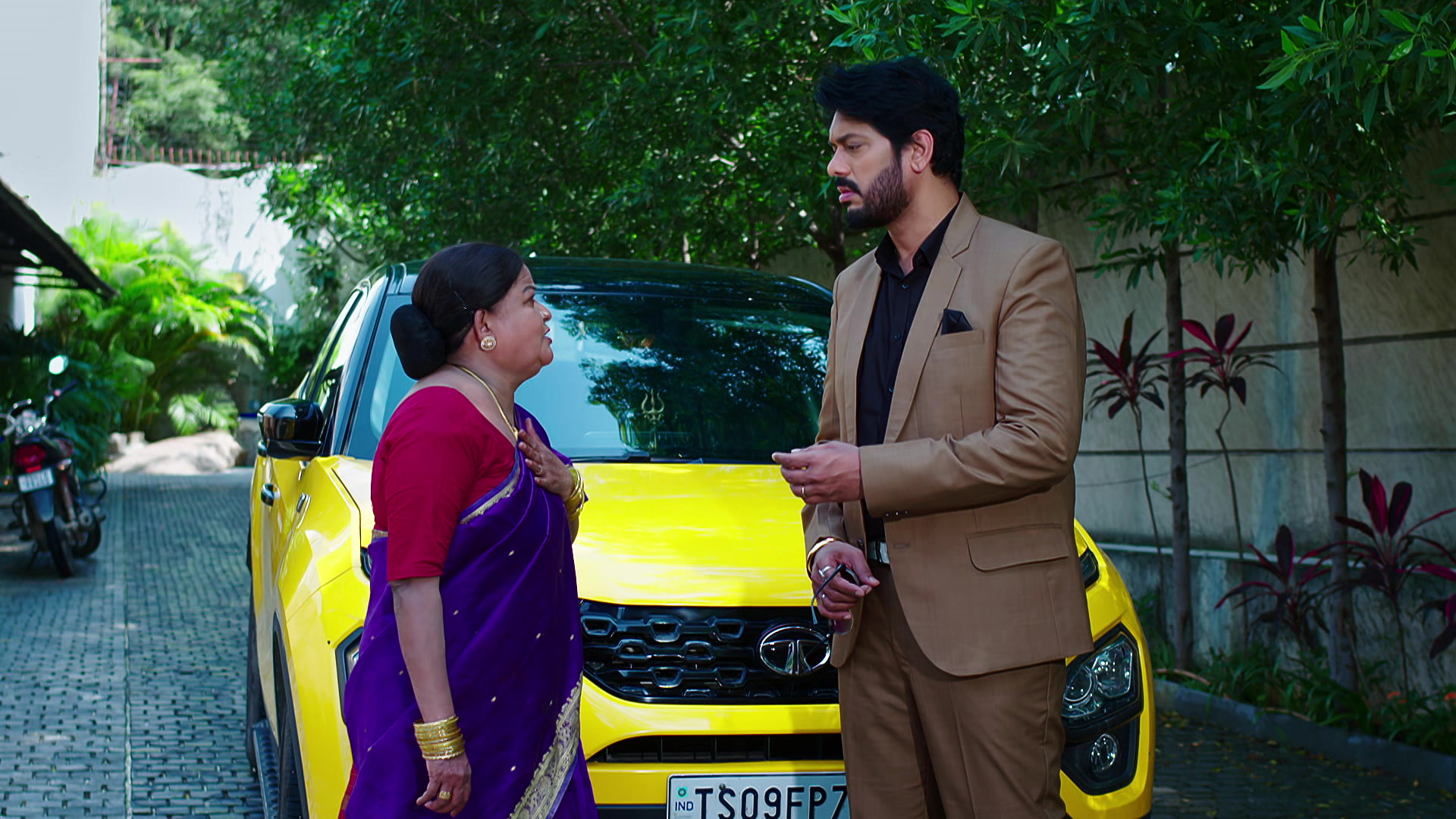Watch Intinti Gruhalakshmi S1 Episode 757 on JioHotstar