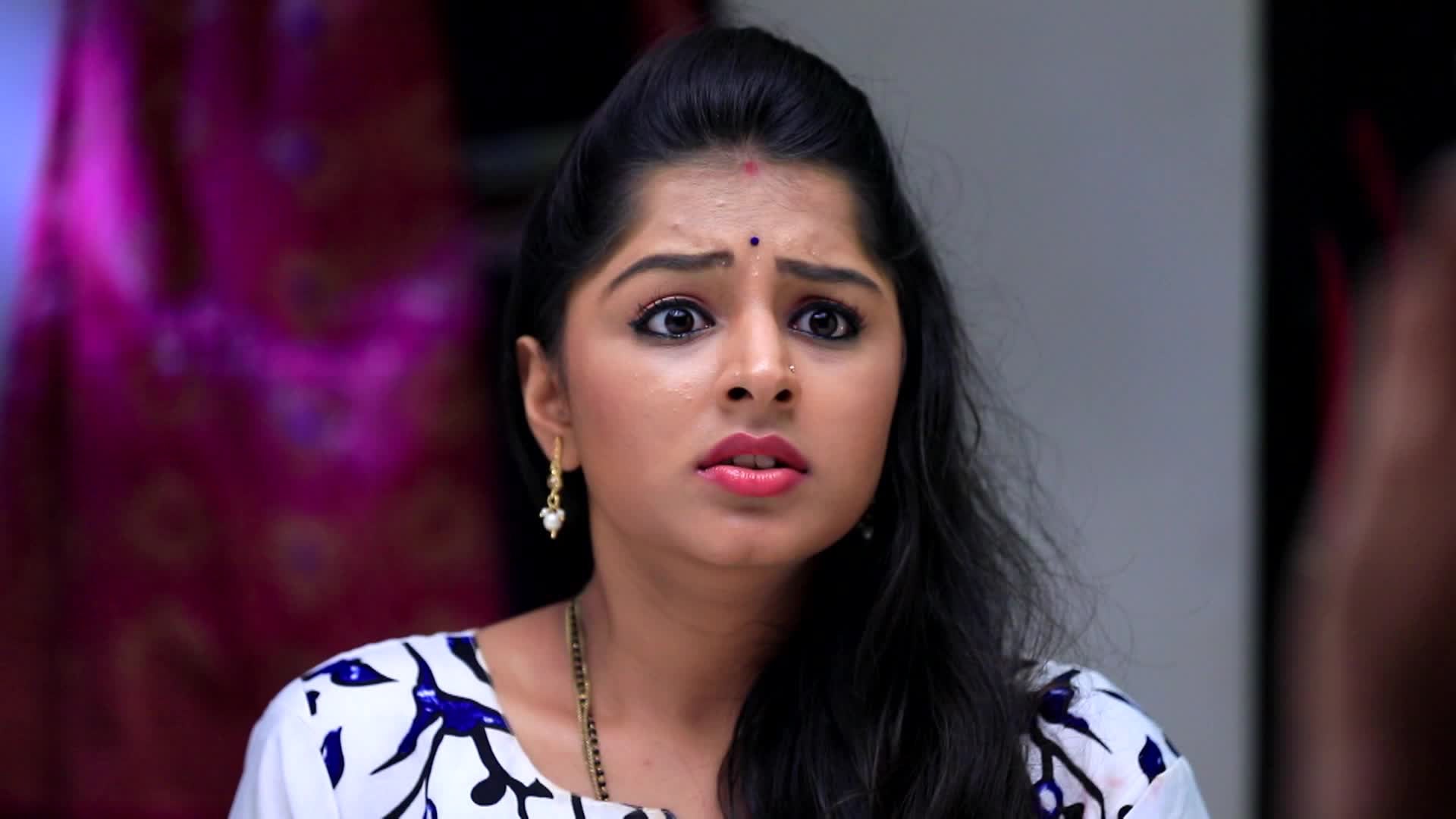 Watch Mithuna Rashi S1 Episode 484 on JioHotstar