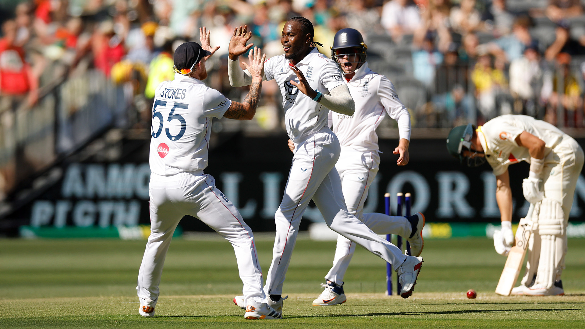 AUS Fall of Wickets vs ENG: 1st Test, 1st Inns