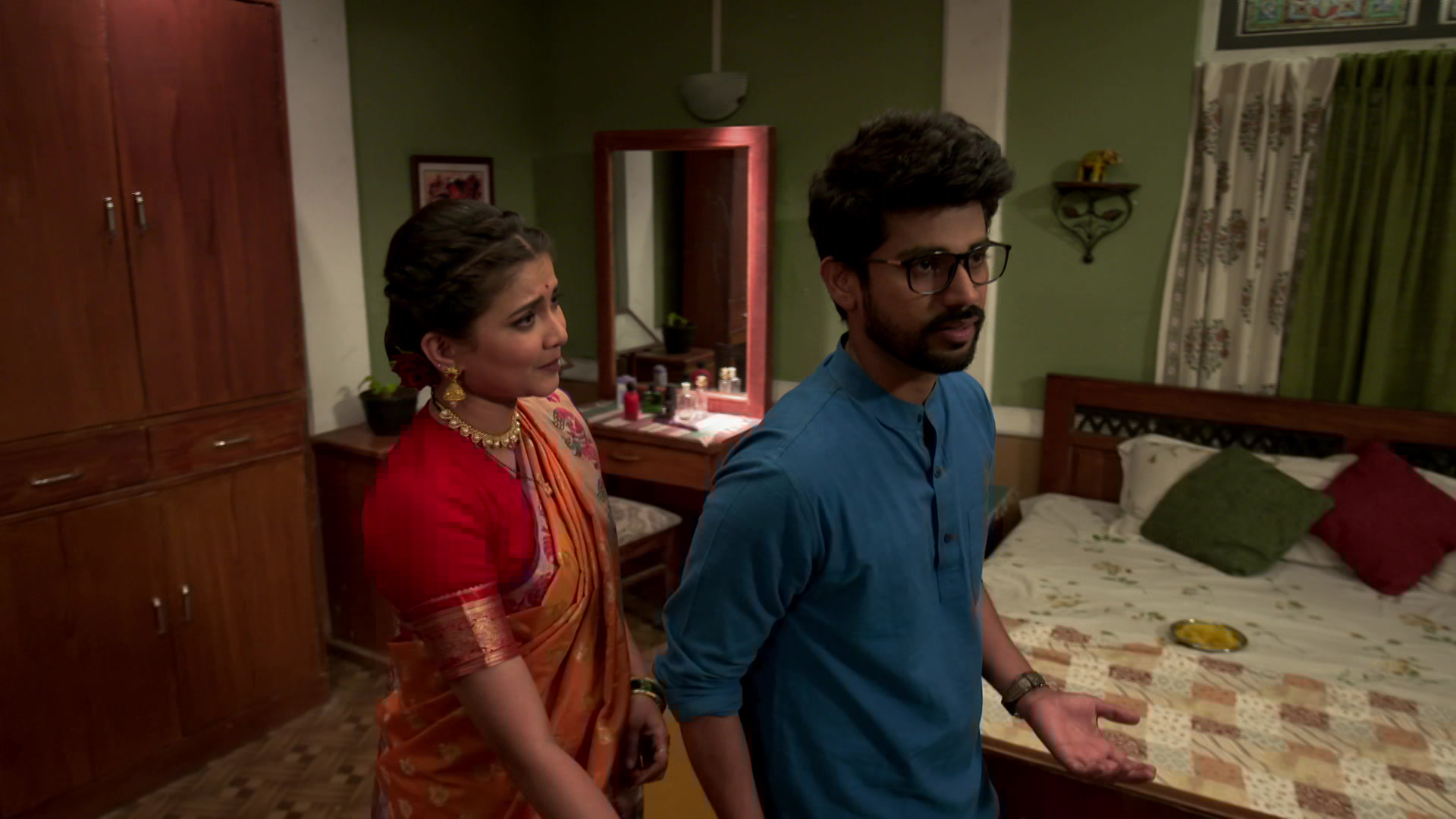 Watch Thipkyanchi Rangoli Episode 537 on JioHotstar